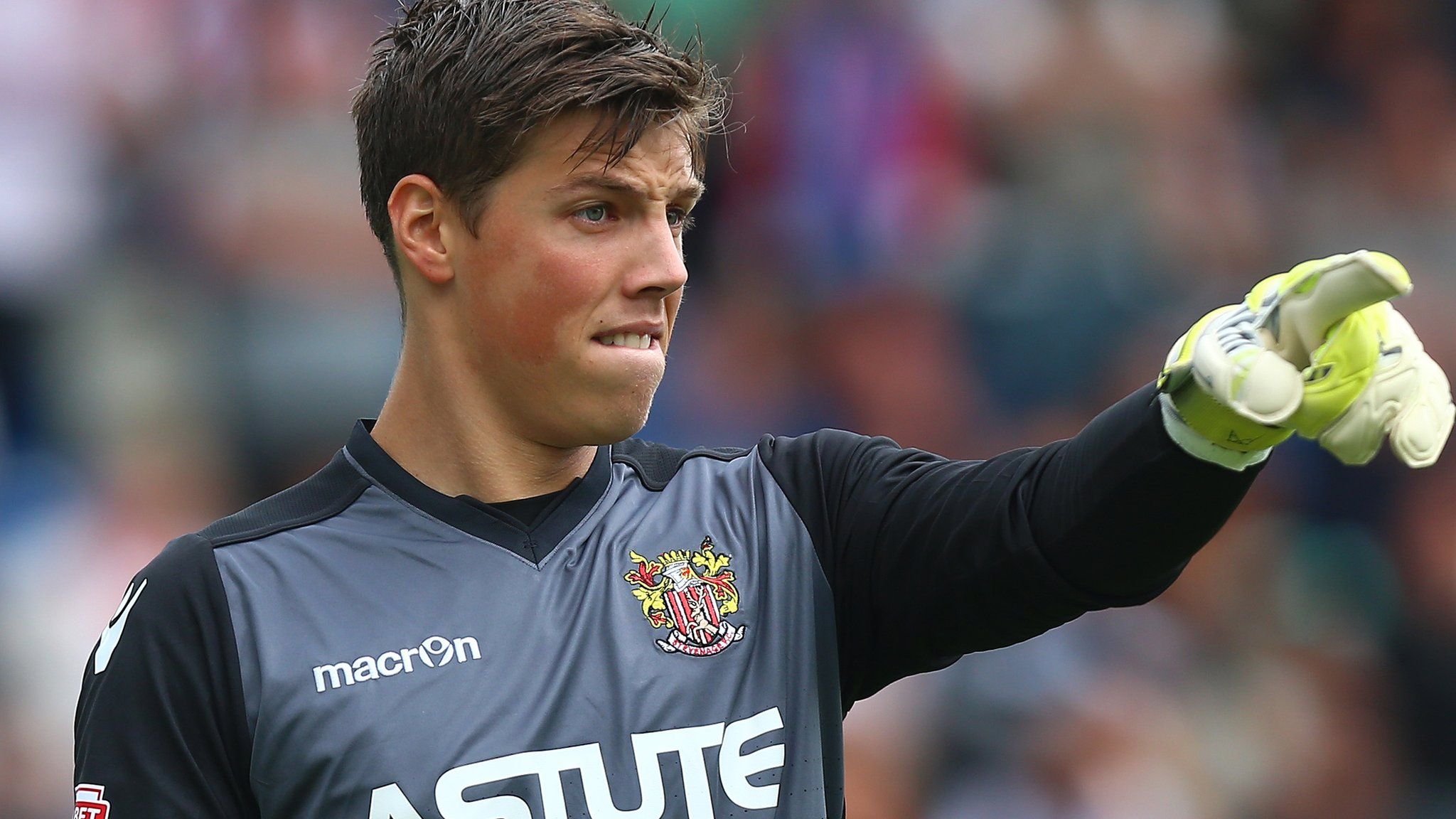 Adam Campbell: Carlisle United sign Morecambe winger on loan - BBC Sport