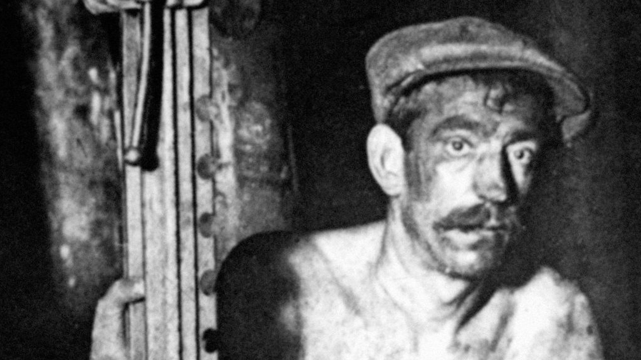Wakefield National Coal Mining Museum exhibition of coal mining ...
