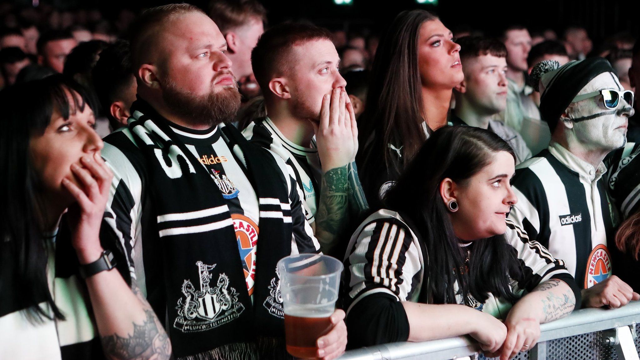 Newcastle United fan gets victory tattoo before EFL Cup defeat - BBC News