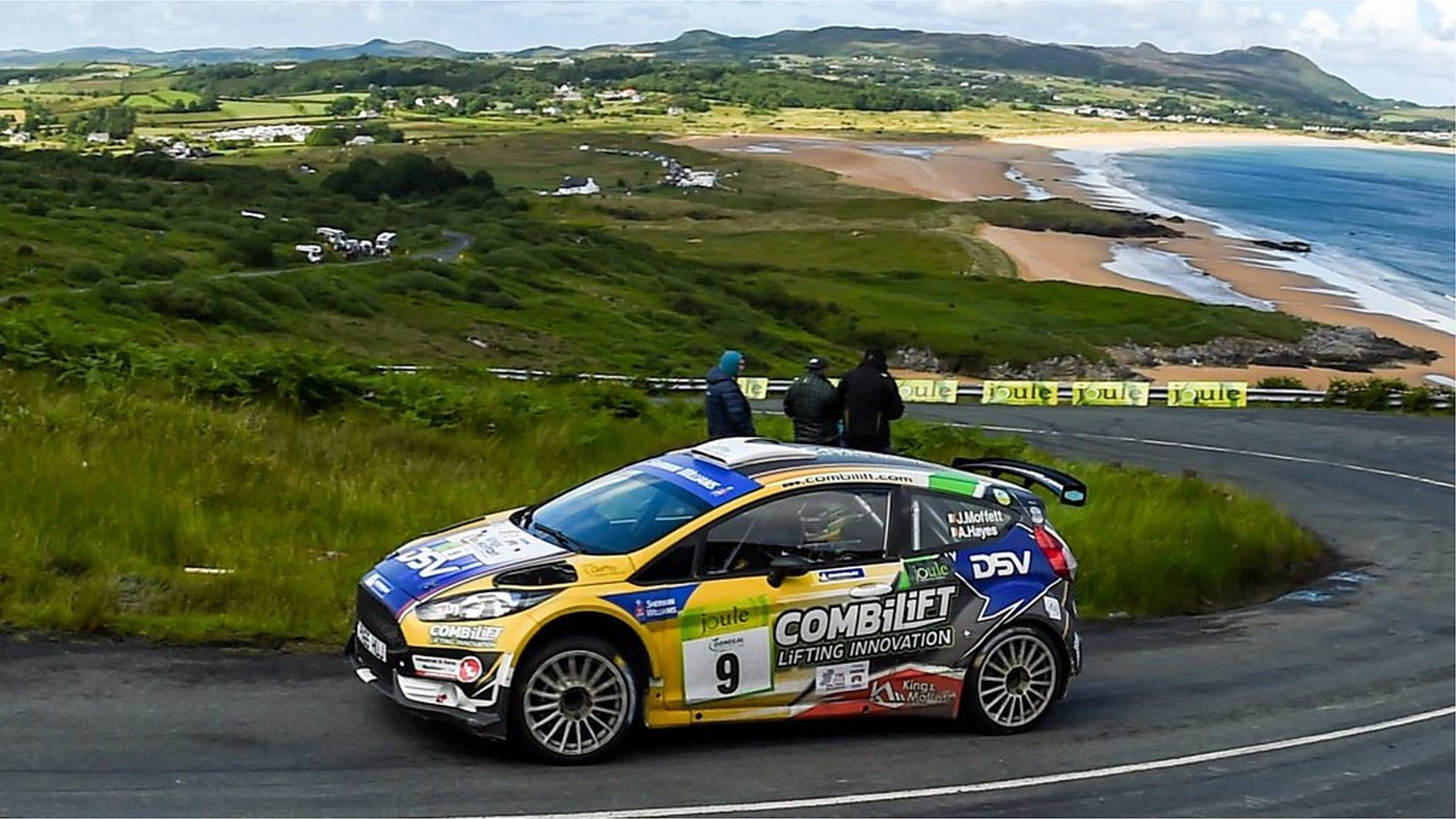 Arrests in County Donegal as rally takes place - BBC News