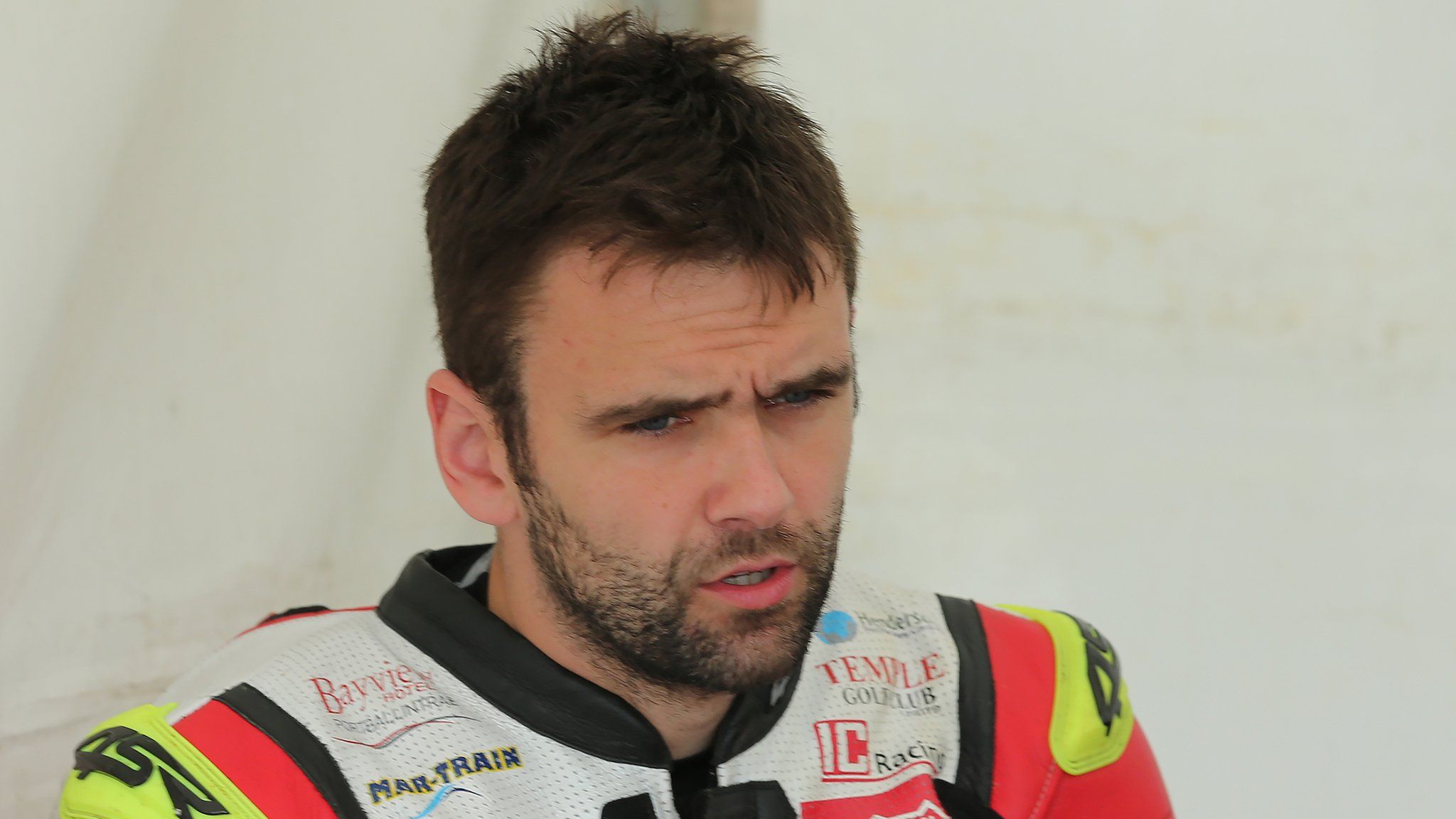 William Dunlop: Motorcycle racing community pay tributes - BBC Sport