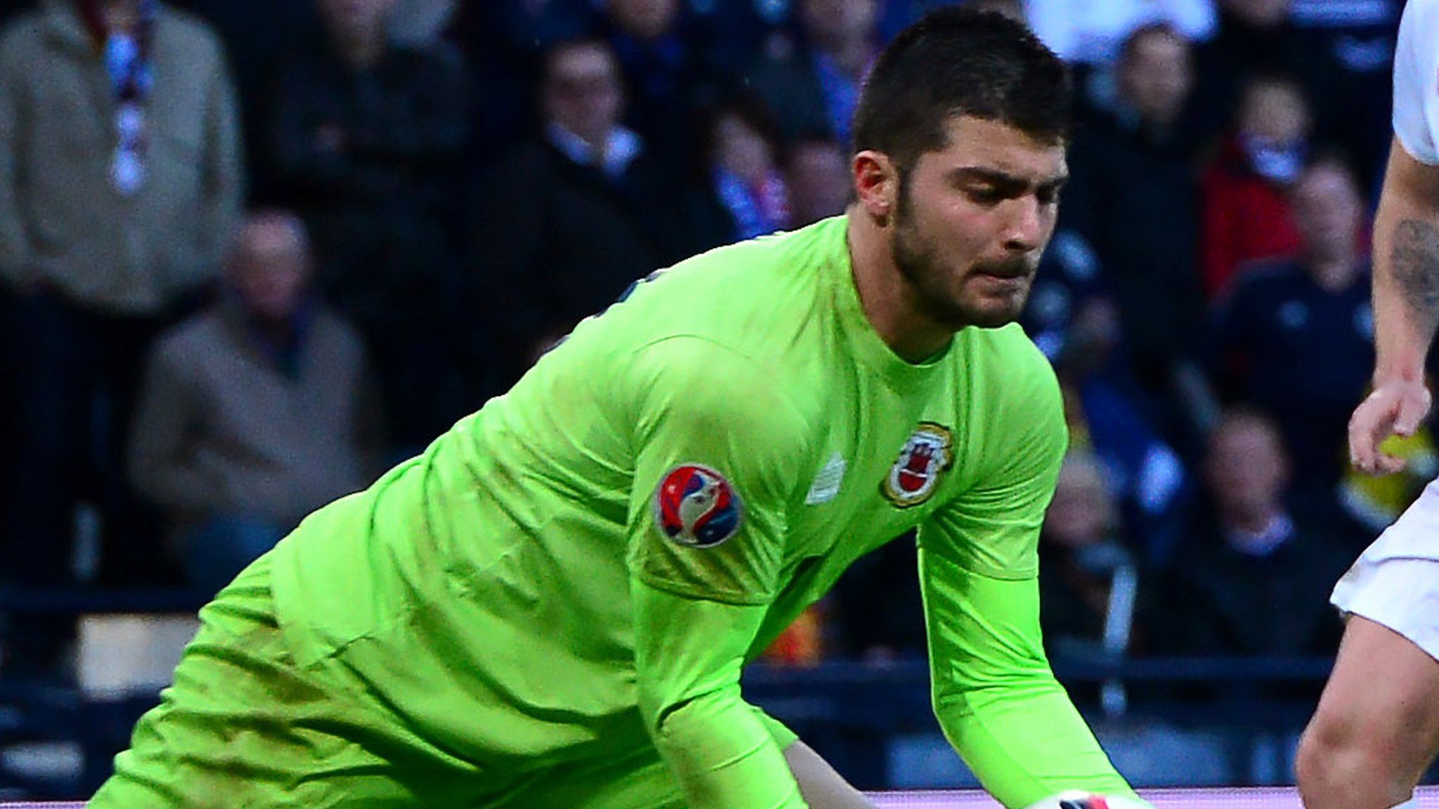 Chay Scrivens: Torquay sign West Brom winger on six-month loan - BBC Sport