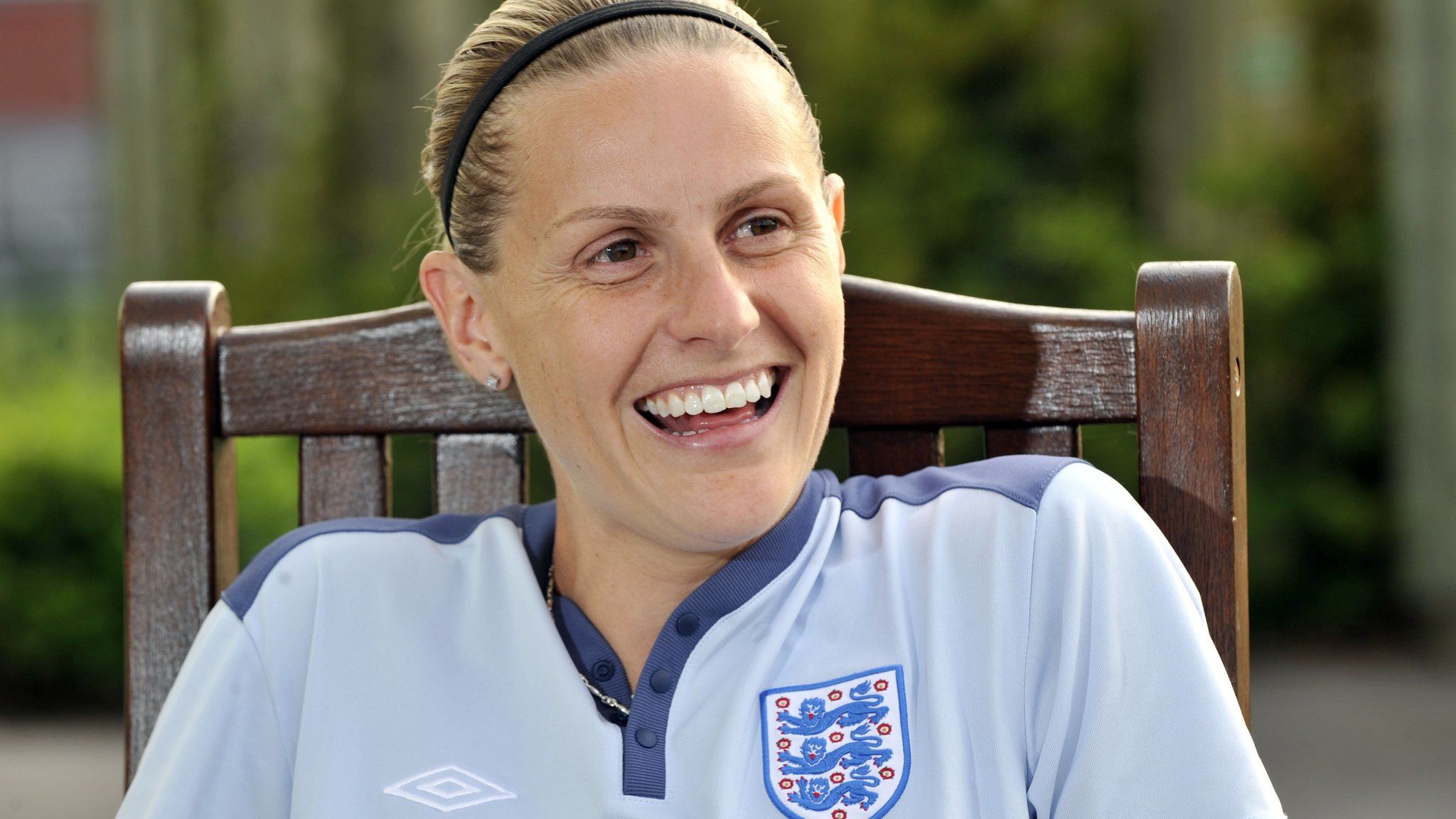 Kelly Smith: Arsenal Ladies & England legend retires from professional ...