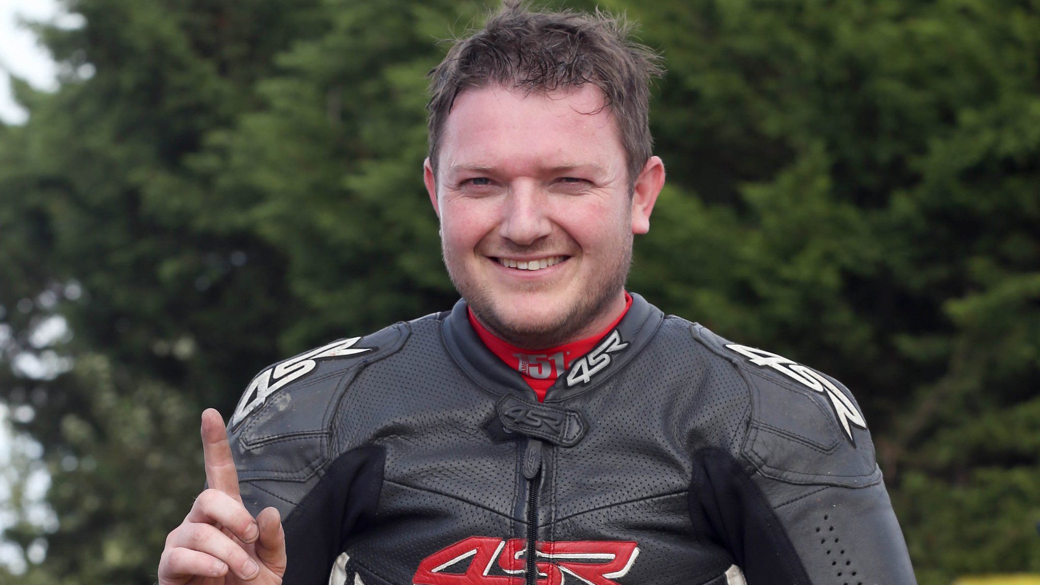 Derek McGee to ride Supertwin for KMR Kawasaki team in 2018 - BBC Sport