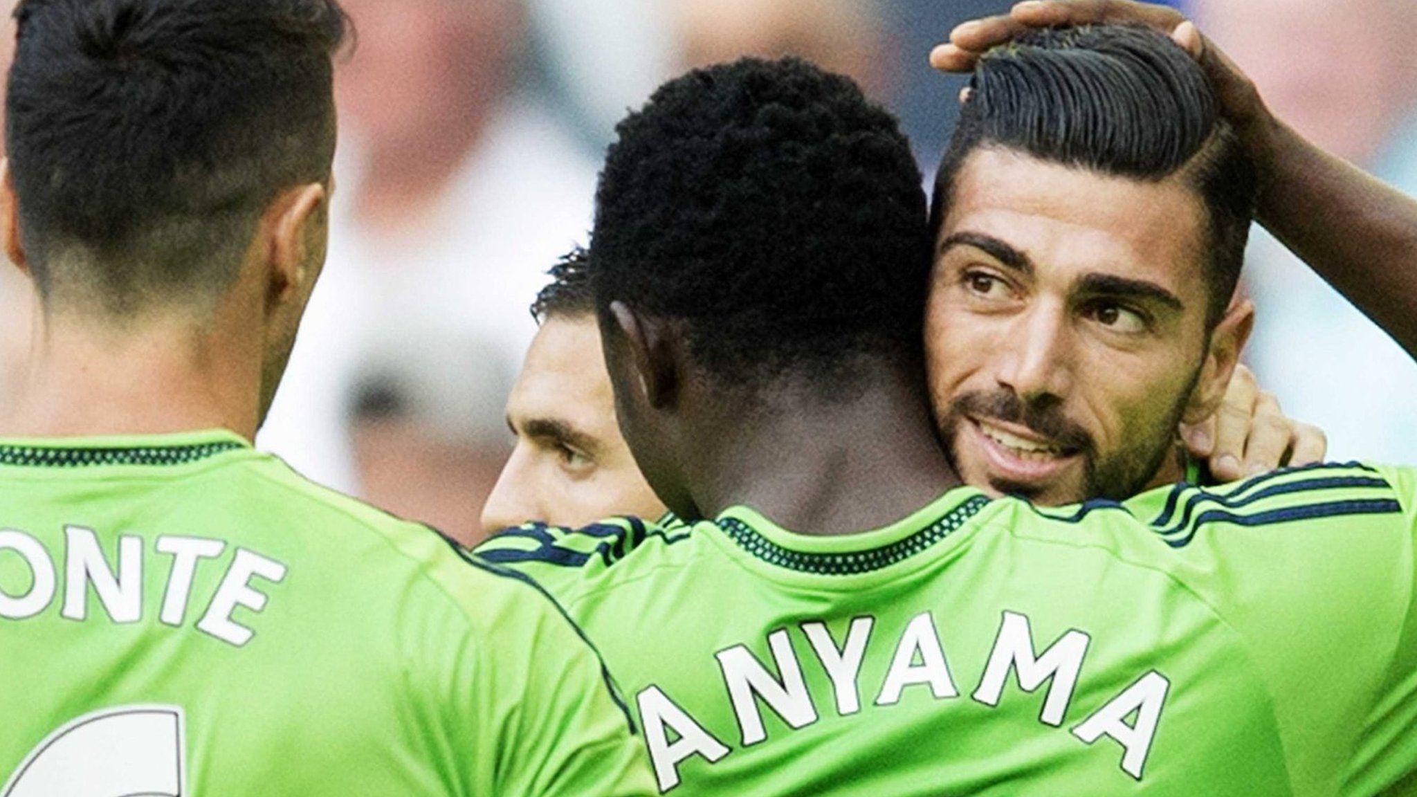 Bryan Van Den Bogaert: Belgian defender signs Crawley deal - BBC Sport