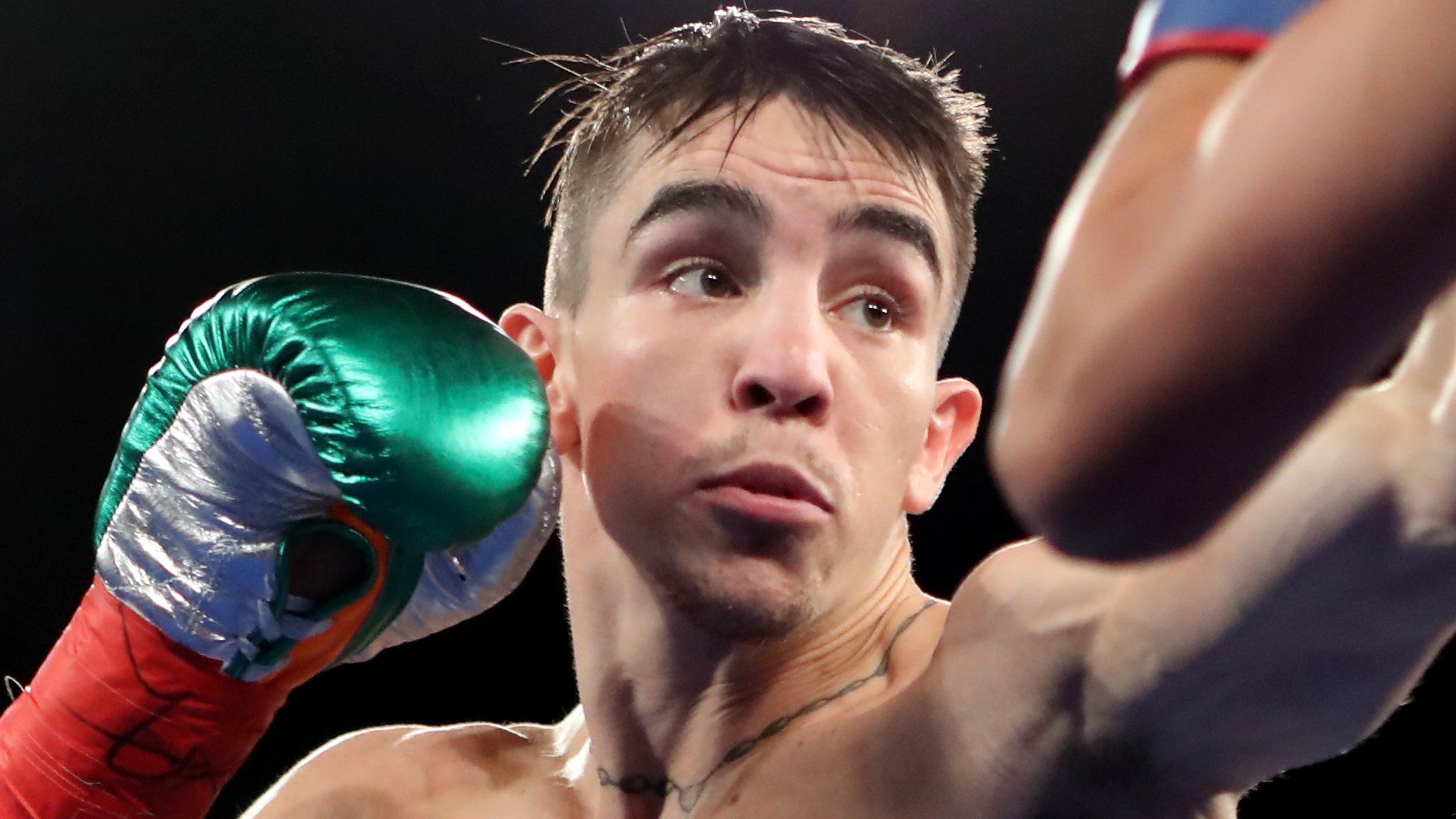 Dominant Michael Conlan stops Alfredo Chanez in third round - BBC Sport