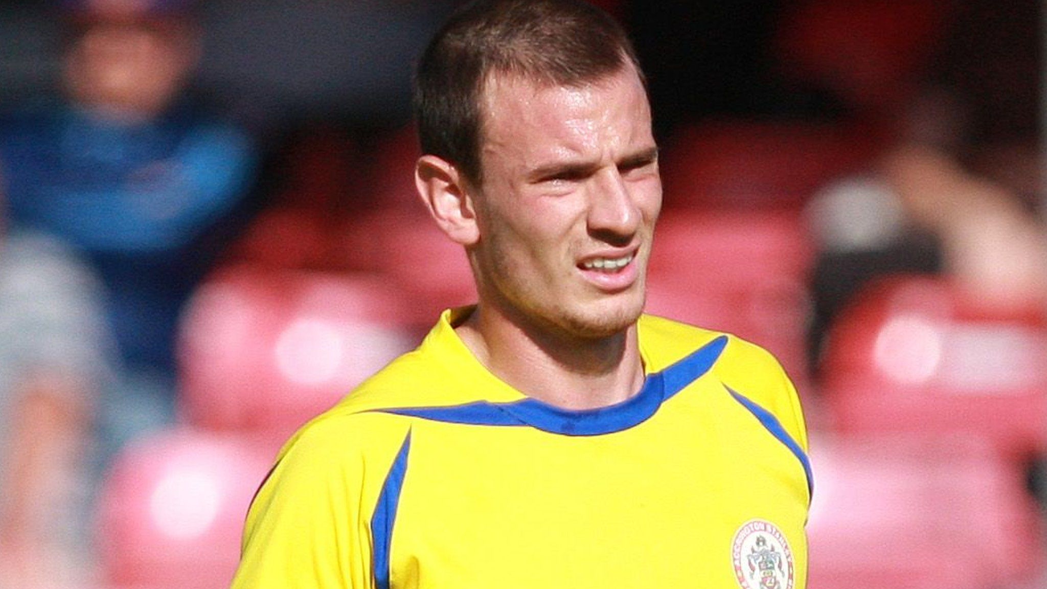 Luke Conlan: Ex-Burnley left-back joins Morecambe - BBC Sport