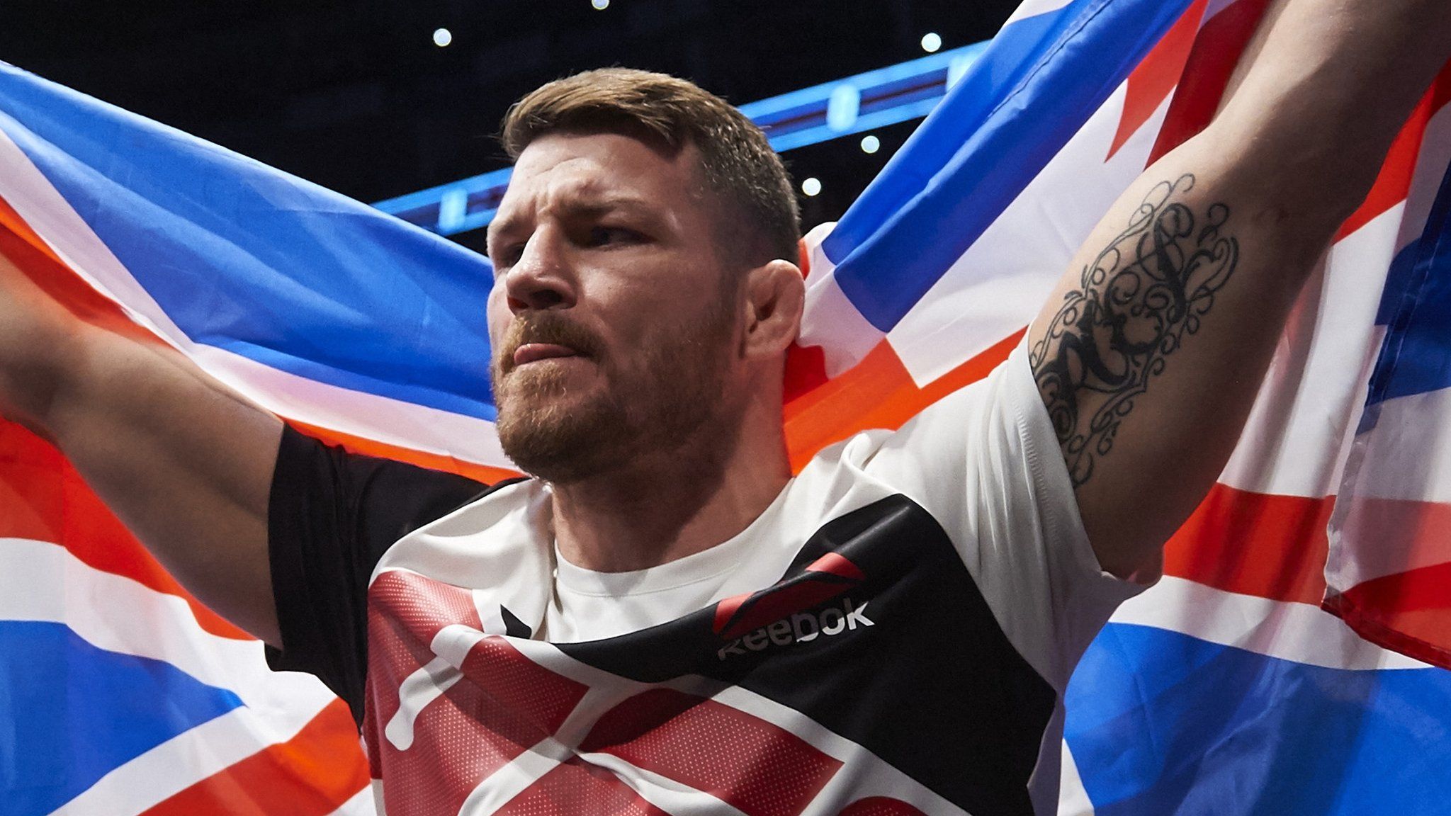 UFC: Britain's Michael Bisping wins middleweight championship - BBC Sport