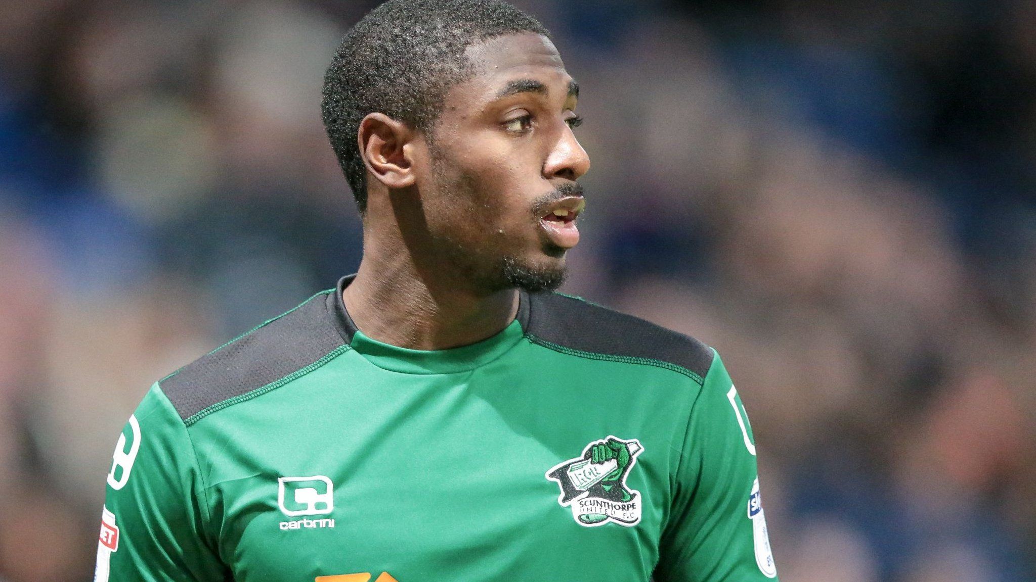 Hakeeb Adelakun: Scunthorpe United winger wins EFL Young Player of the ...