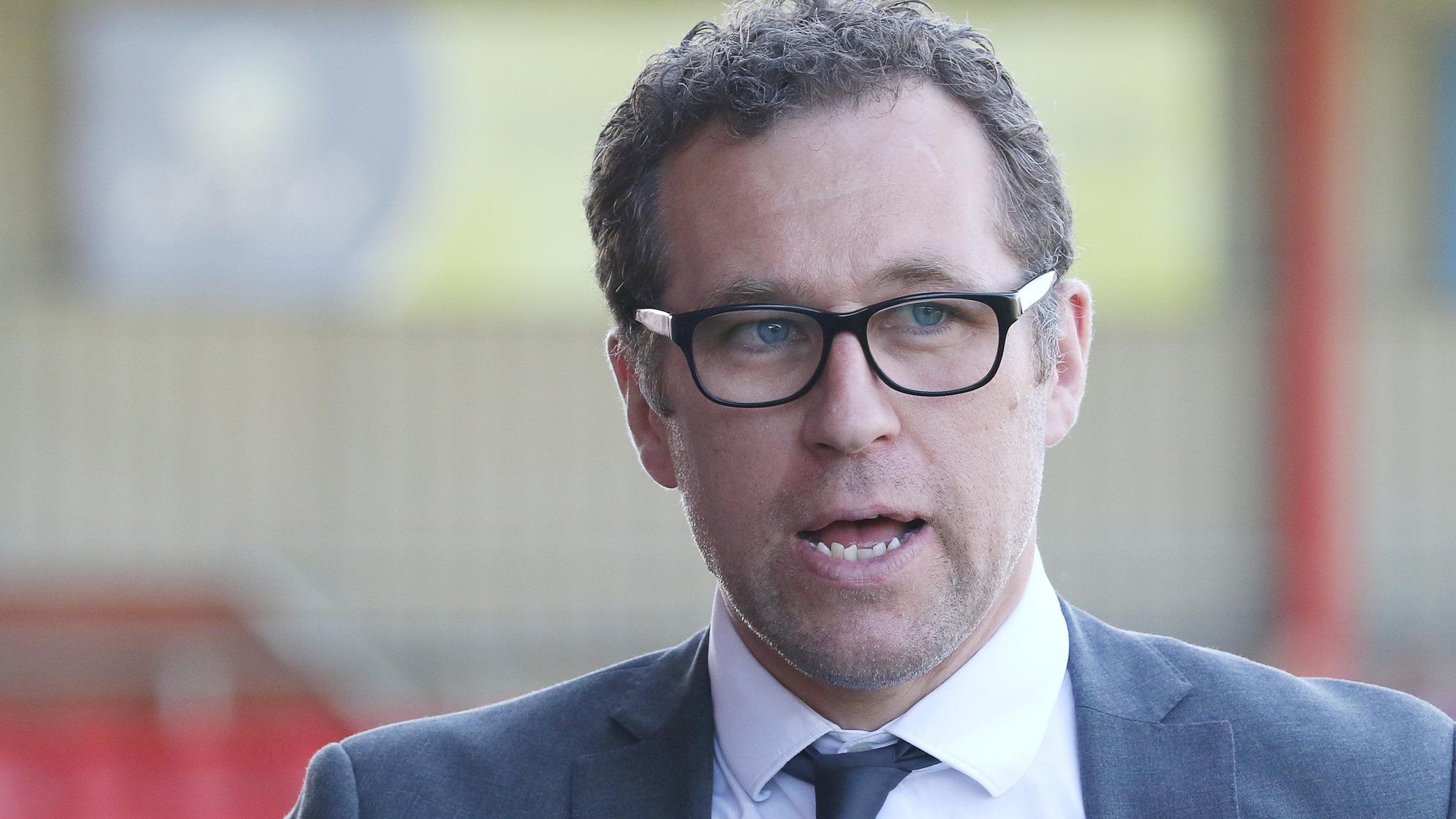 Chris Dagnall: Bury sign forward following release by Crewe - BBC Sport