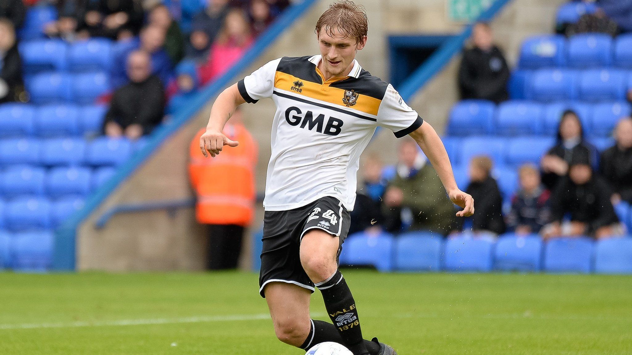 Nathan Smith: Port Vale boss rates young defender as future Premier ...
