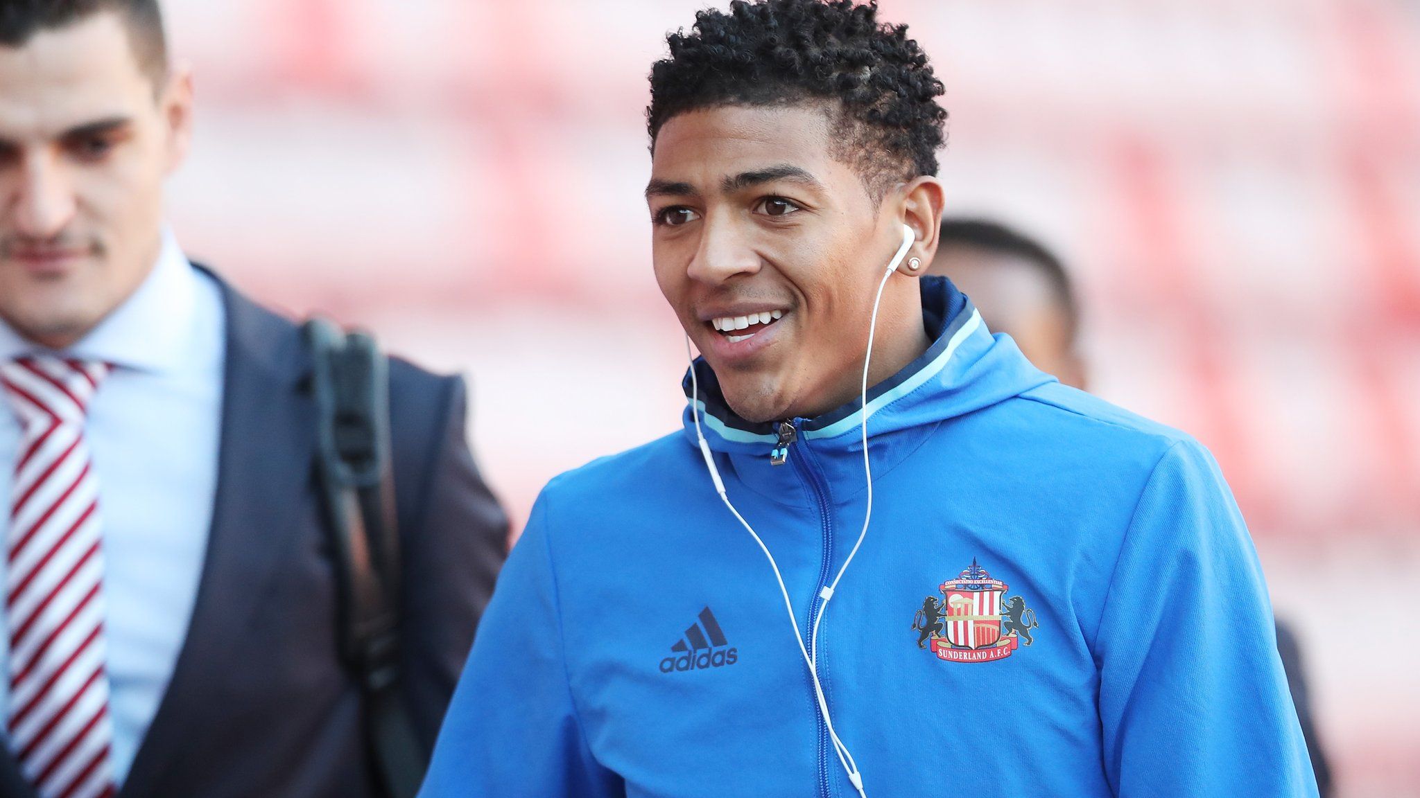 Patrick van Aanholt: Crystal Palace 'very close' to signing Sunderland ...