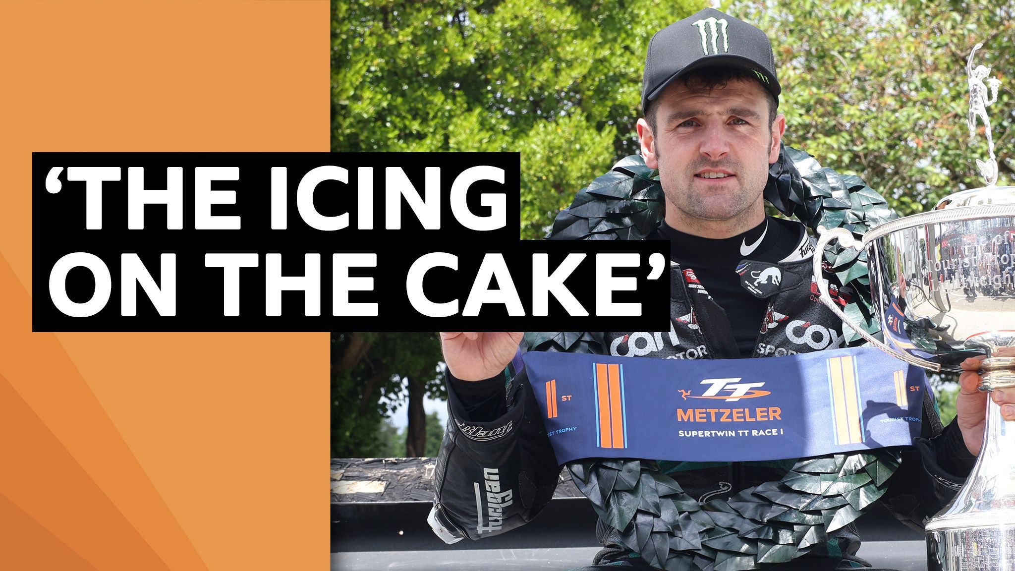 Racing celebrate as Michael Dunlop breaks Isle of Man TT record - BBC News