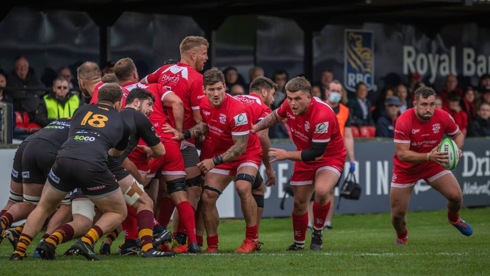 Tom Everard: Jersey Reds bolster forwards with new lock - BBC Sport