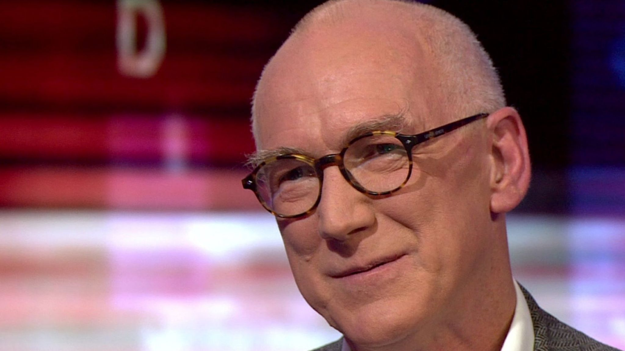 Tech Tent considers all sides of the AI debate - BBC News