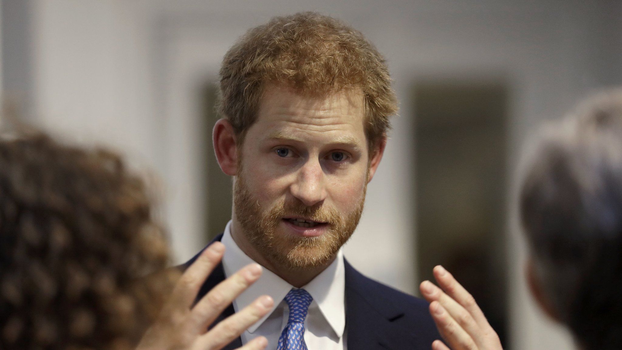 Prince Harry speaks of mental health 'dial shift' in Leeds - BBC News