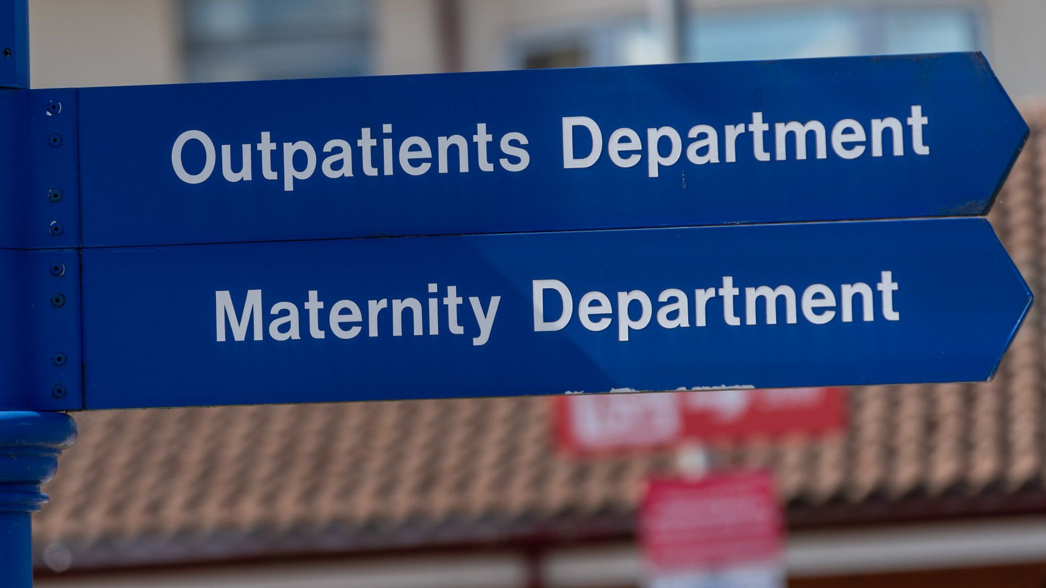Hinchingbrooke Hospital: My baby daughter should be here, says mum ...