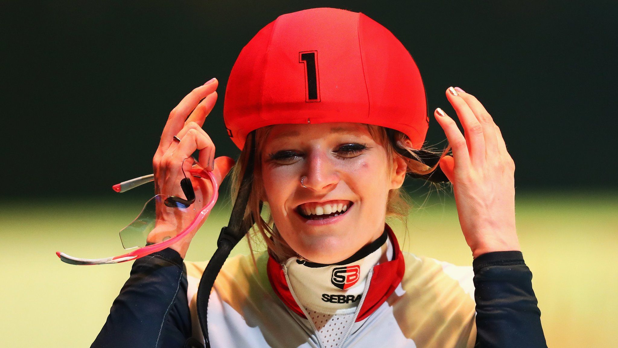 Elise Christie wins first World Cup title of season in Seoul - BBC Sport