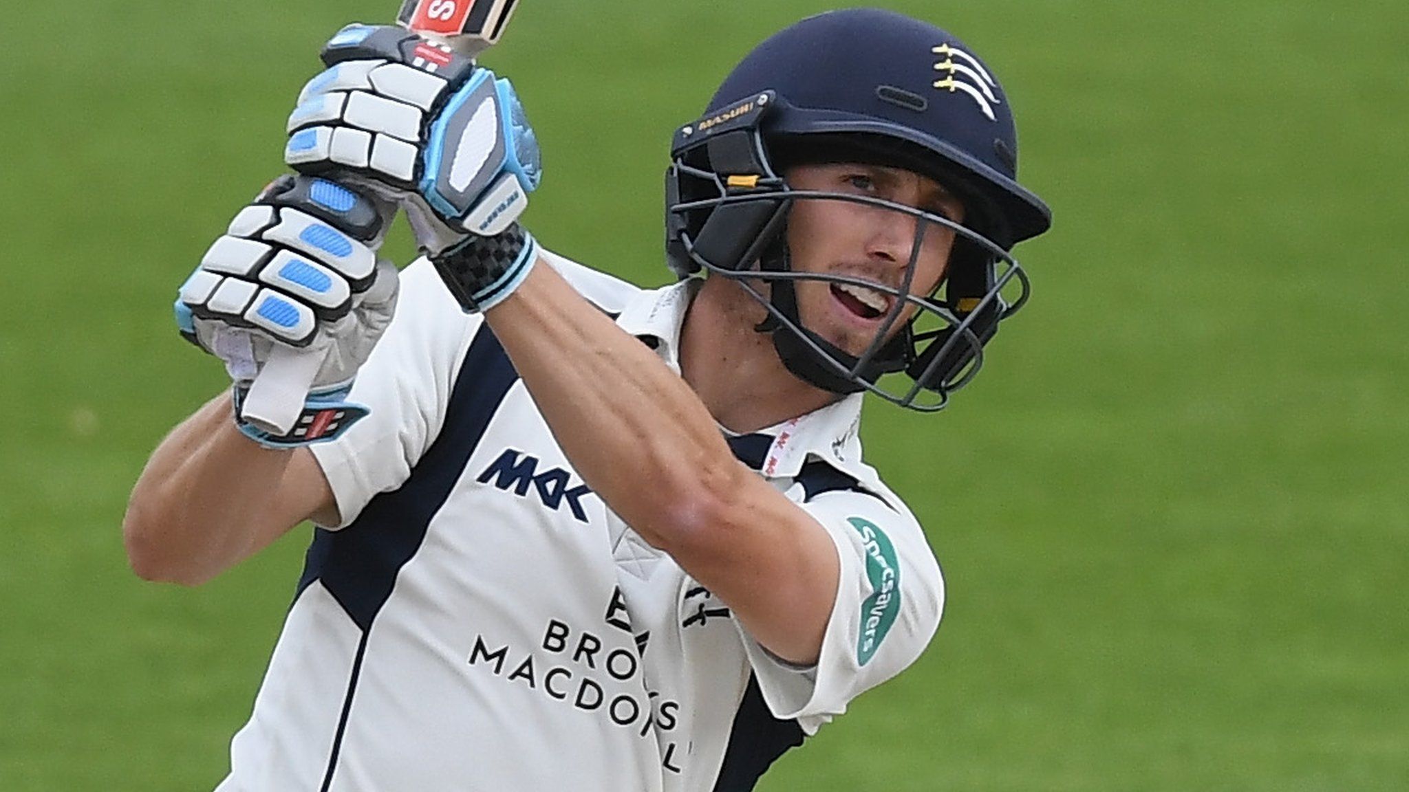 Ben Cotton and Tom Taylor sign new contracts until 2018 with Derbyshire ...