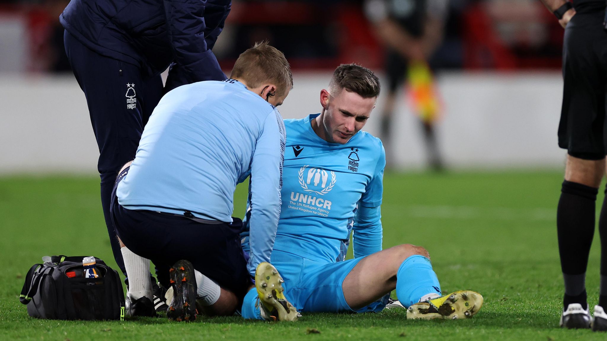 Nottingham Forest: Cooper backs Hennessey after Henderson injury - BBC ...