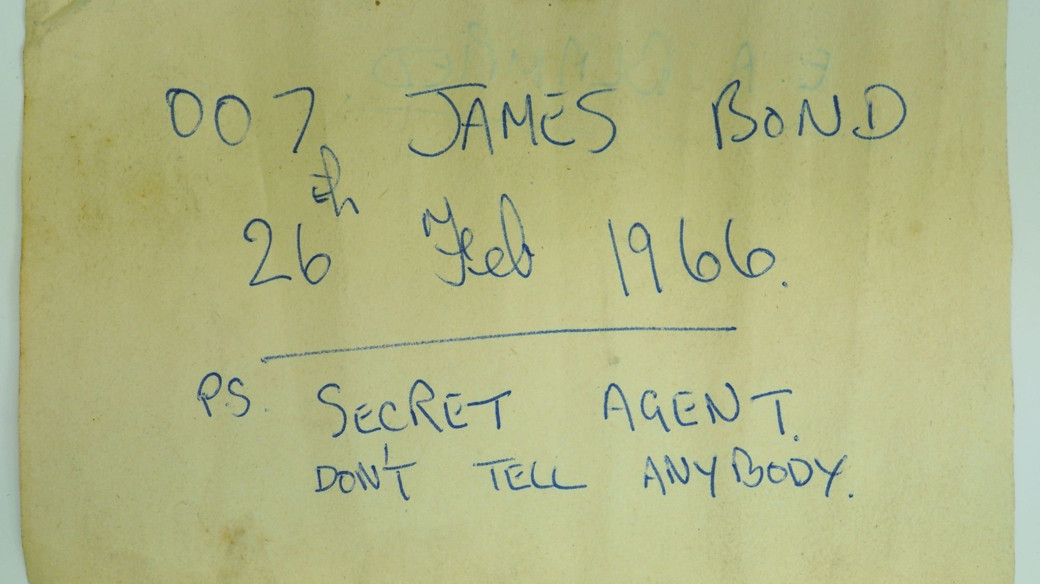 Jersey Heritage search for mystery note writer from 1966 - BBC News