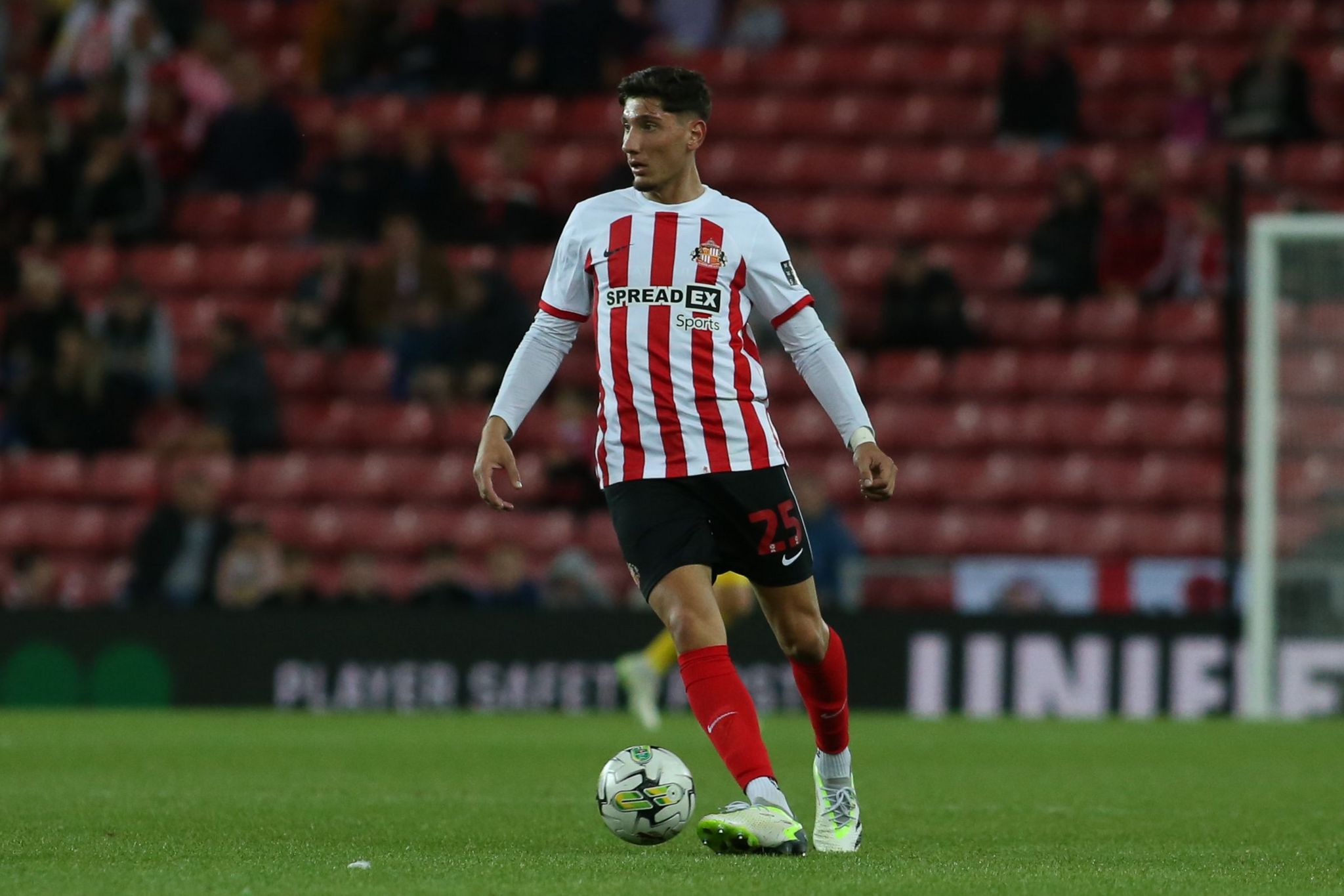 Sunderland transfer news: Triantis joins Hibernian on loan - BBC Sport