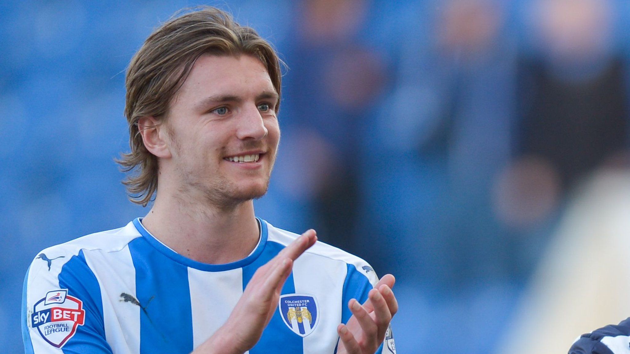 Dan Burn: Wigan Athletic to sign Fulham centre-back - BBC Sport