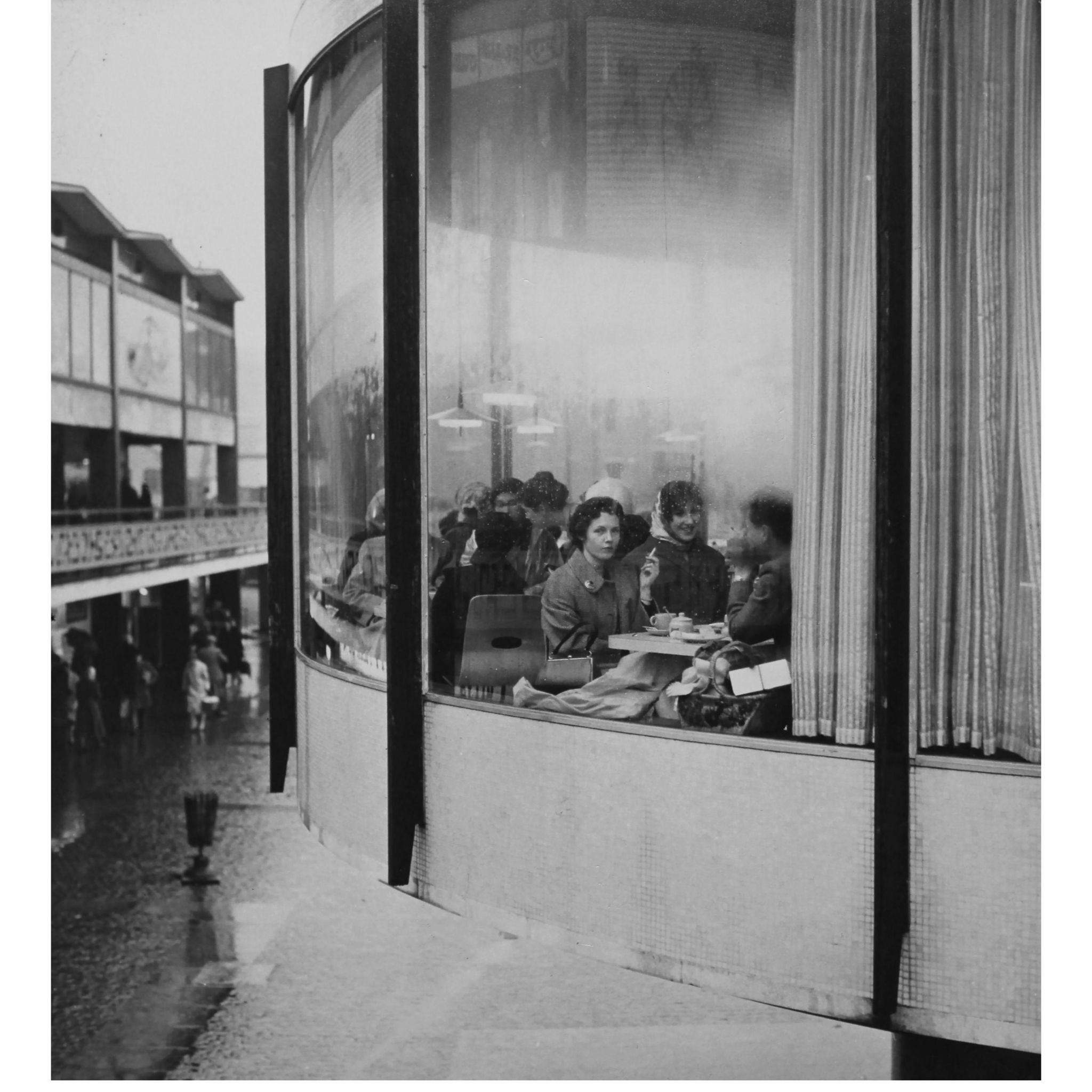 Richard Sadler: Influential Coventry photographer remembered - BBC News