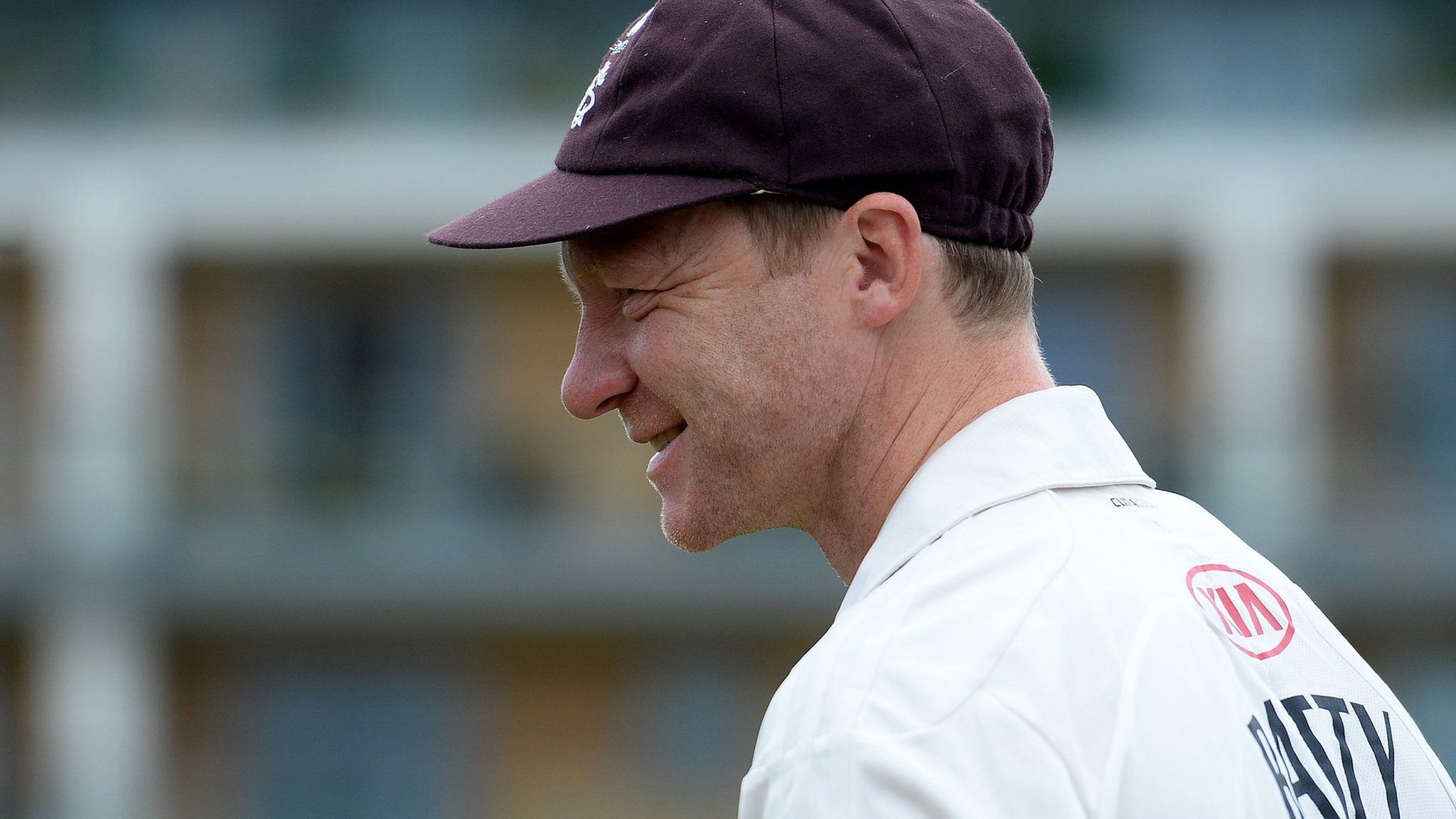 Scott Borthwick: Surrey all-rounder signs new contract - BBC Sport