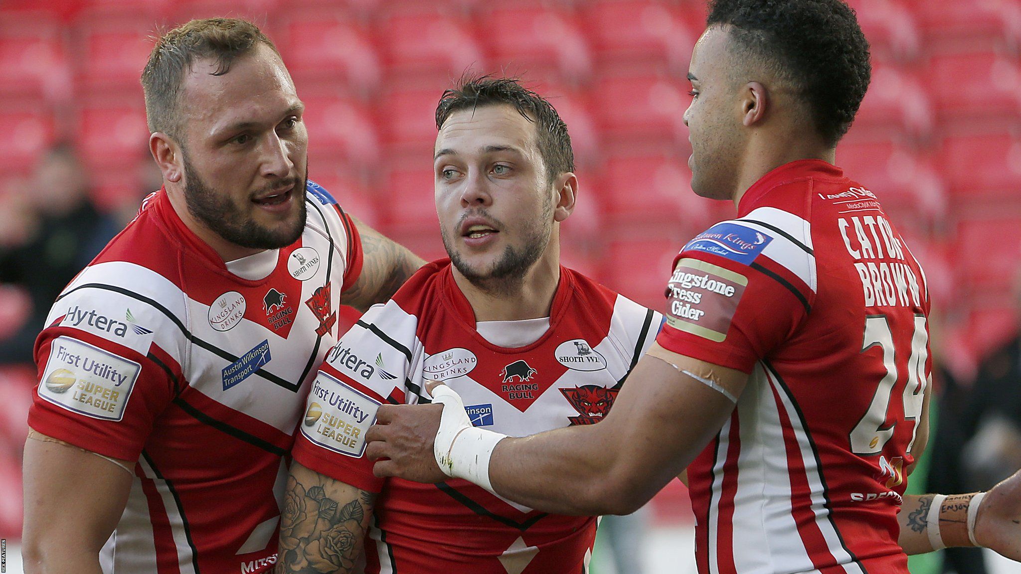 Super League: Warrington Wolves 40-14 Salford Red Devils - BBC Sport
