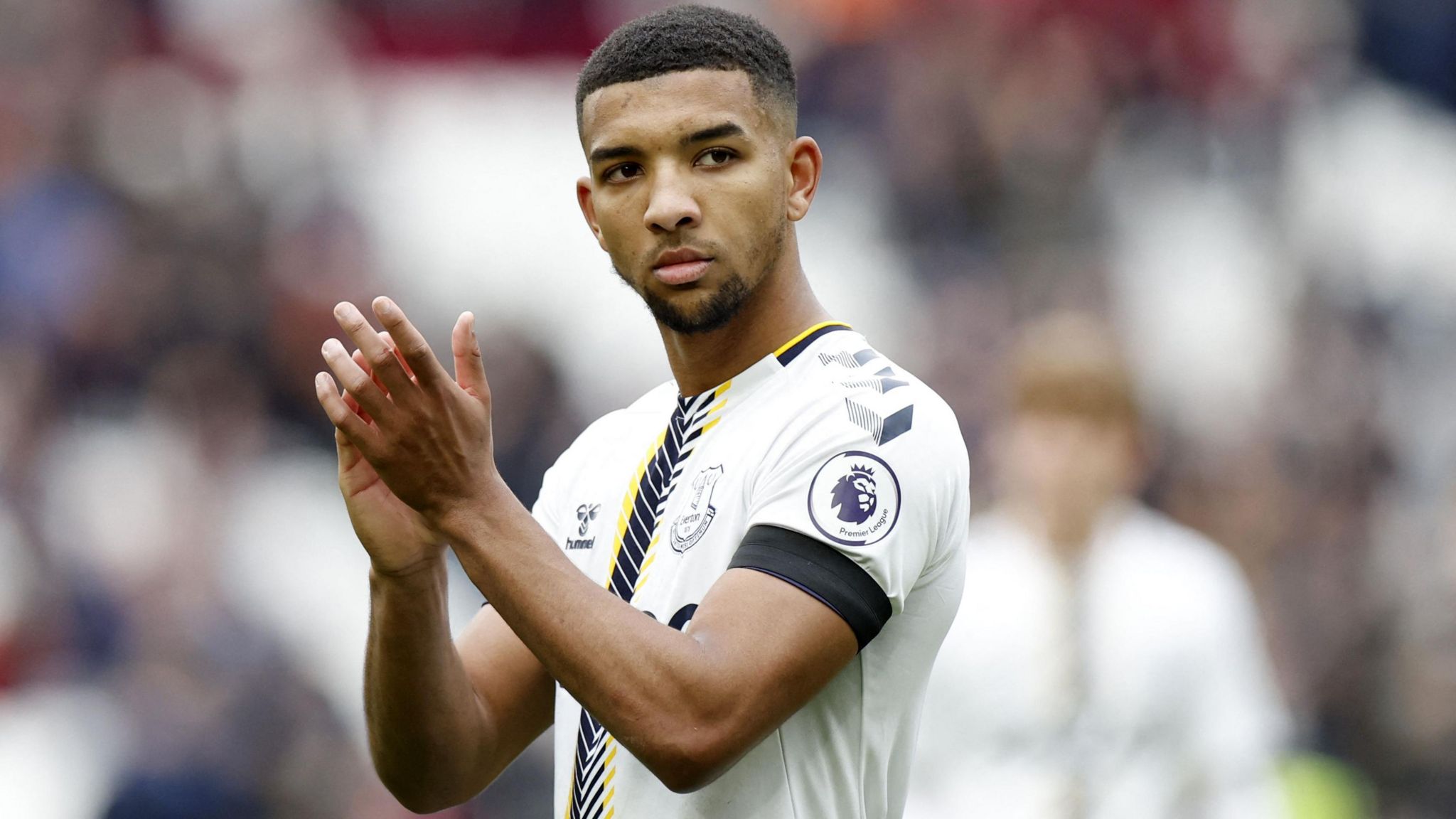 Everton: 'My best is yet to come' - Holgate - BBC Sport