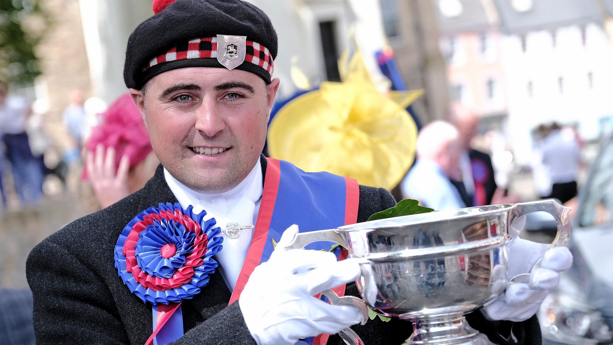 In pictures: Callant's Festival in Jedburgh - BBC News