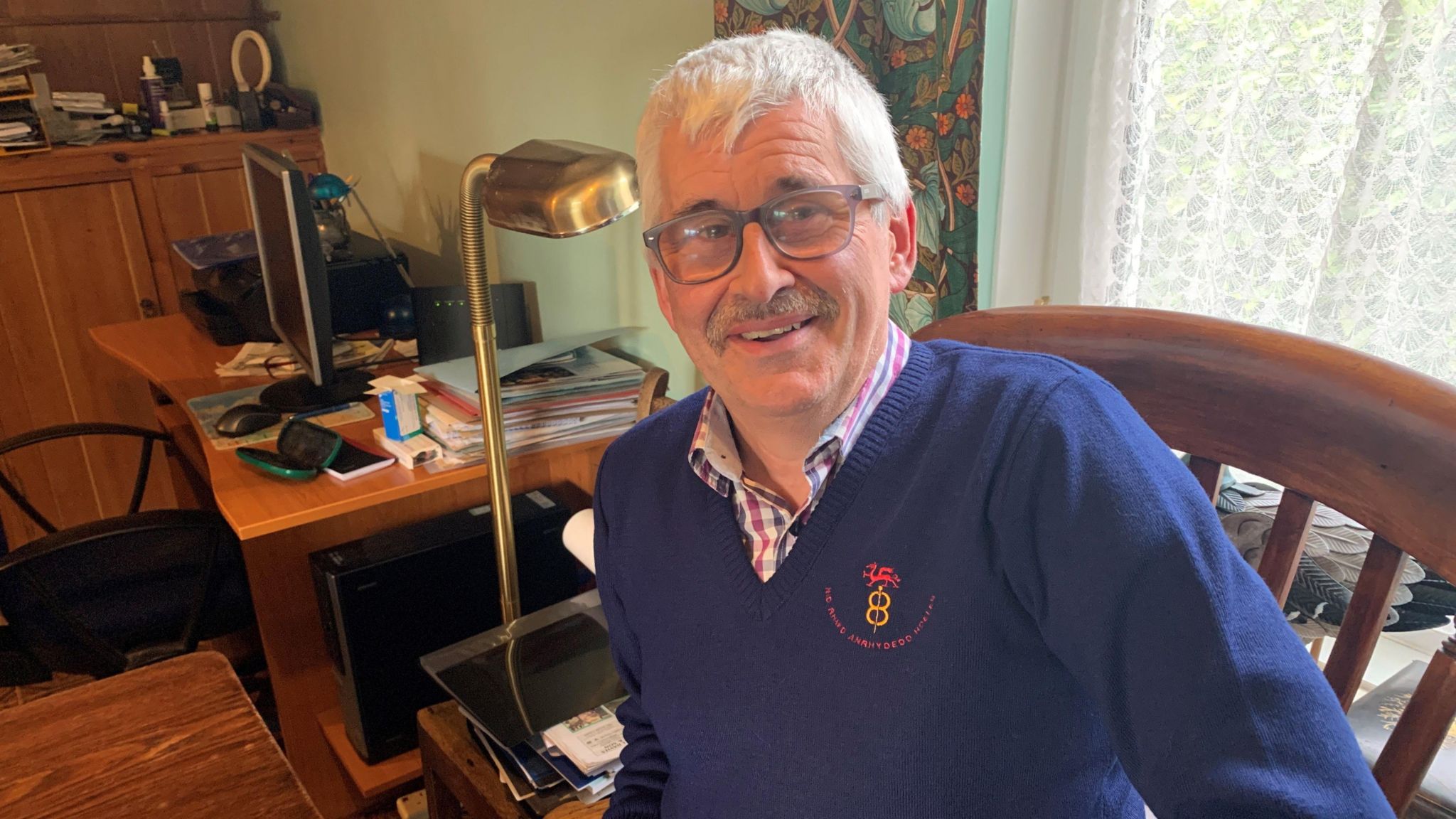 Cymdeithas Hoelion Wyth: 'Merched y wawr i ddynion' yn 50 oed - BBC ...