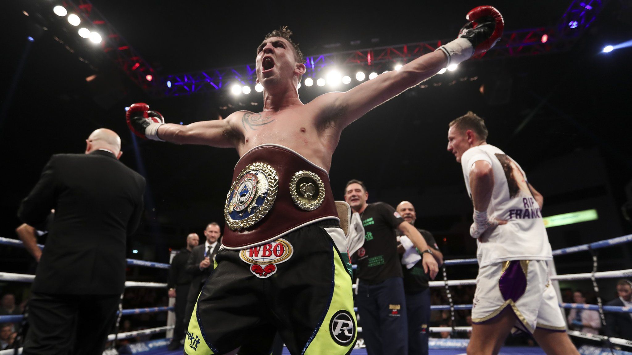 Craig Evans beats Stephen Ormond by unanimous decision in Belfast - BBC ...