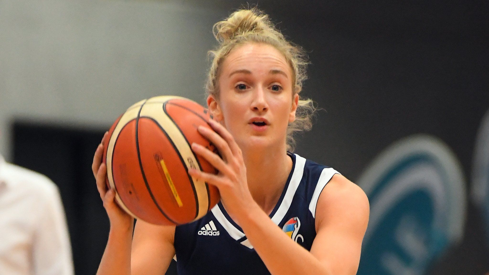 Dearham teen joins professional wheelchair basketball league - BBC News