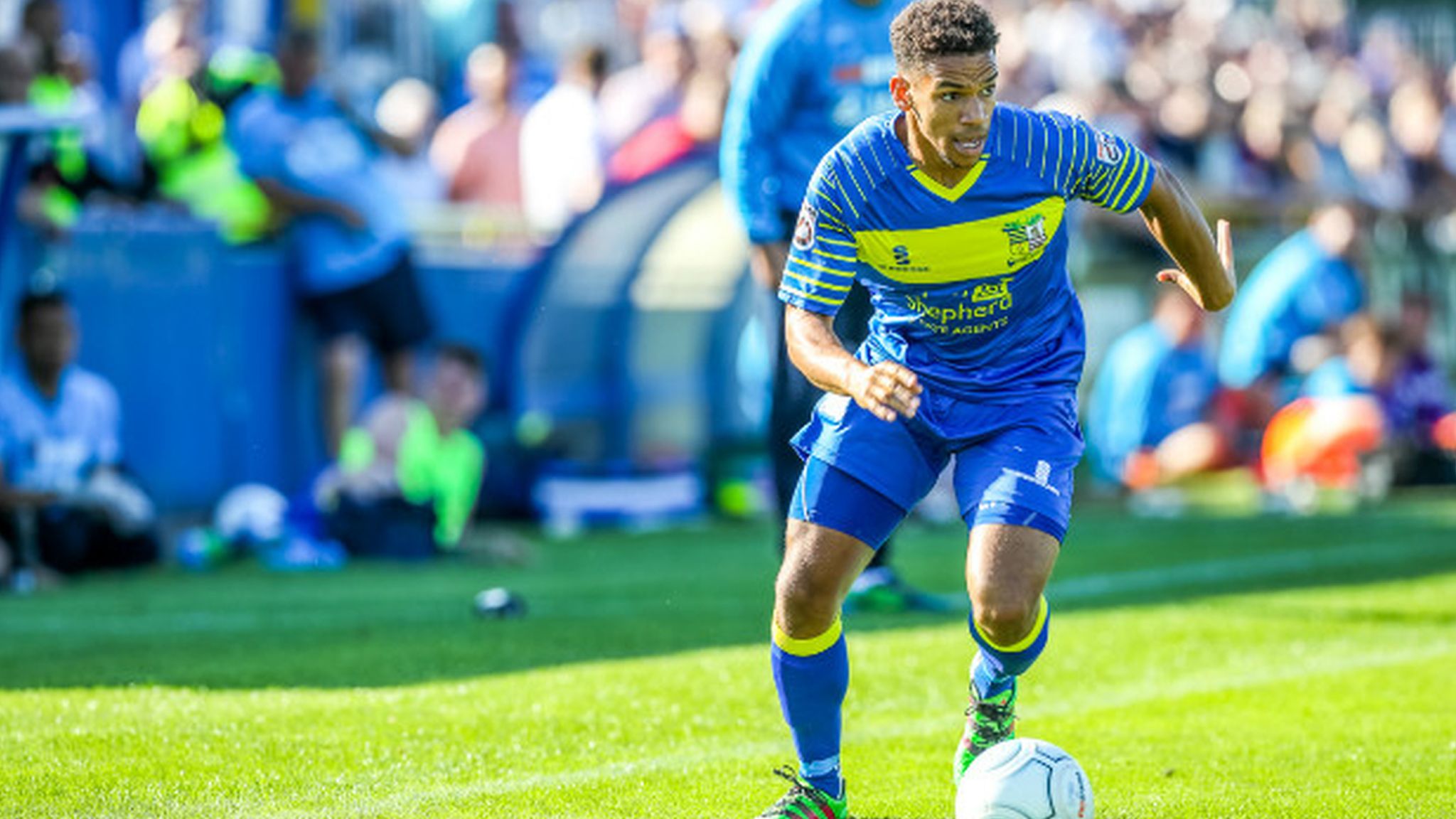 Lewis Walters: Barrow sign Nottingham Forest forward on loan - BBC Sport