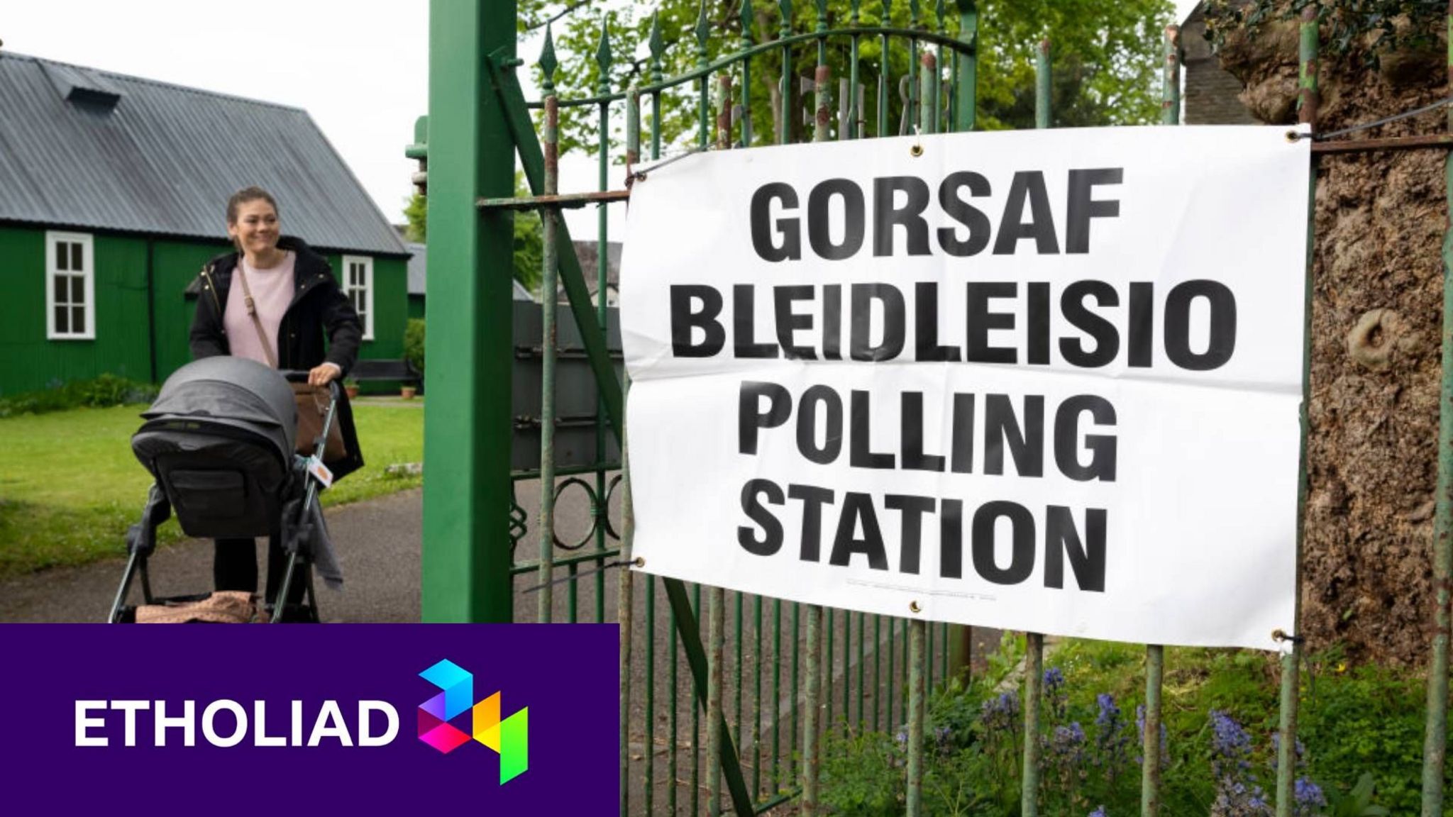 A fydd newid i'r môr o las yn y gogledd ddwyrain? - BBC Cymru Fyw