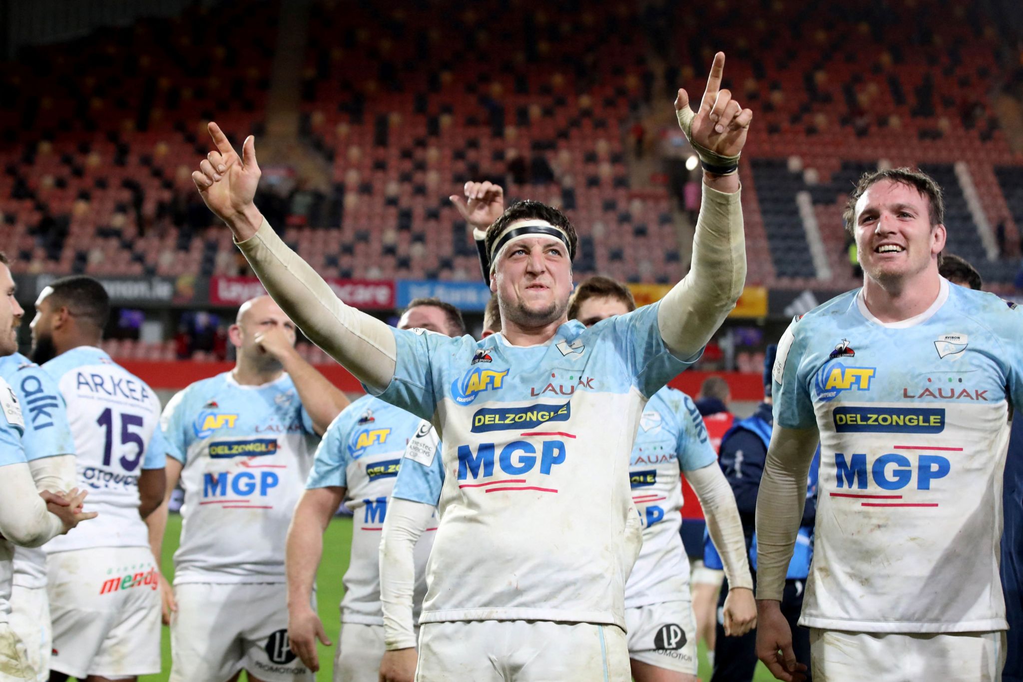 Bayonne change 10 but include Argentine stars - BBC Sport