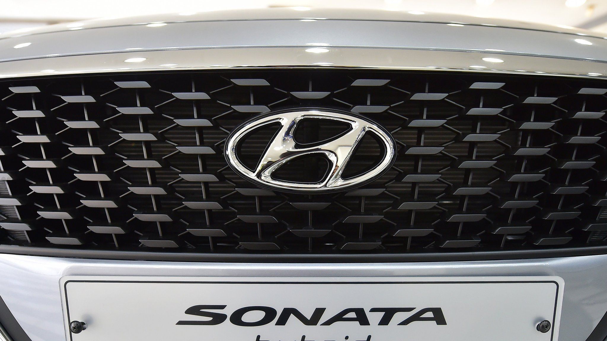 New jobs at expanded Kia car depot in Stallingborough - BBC News