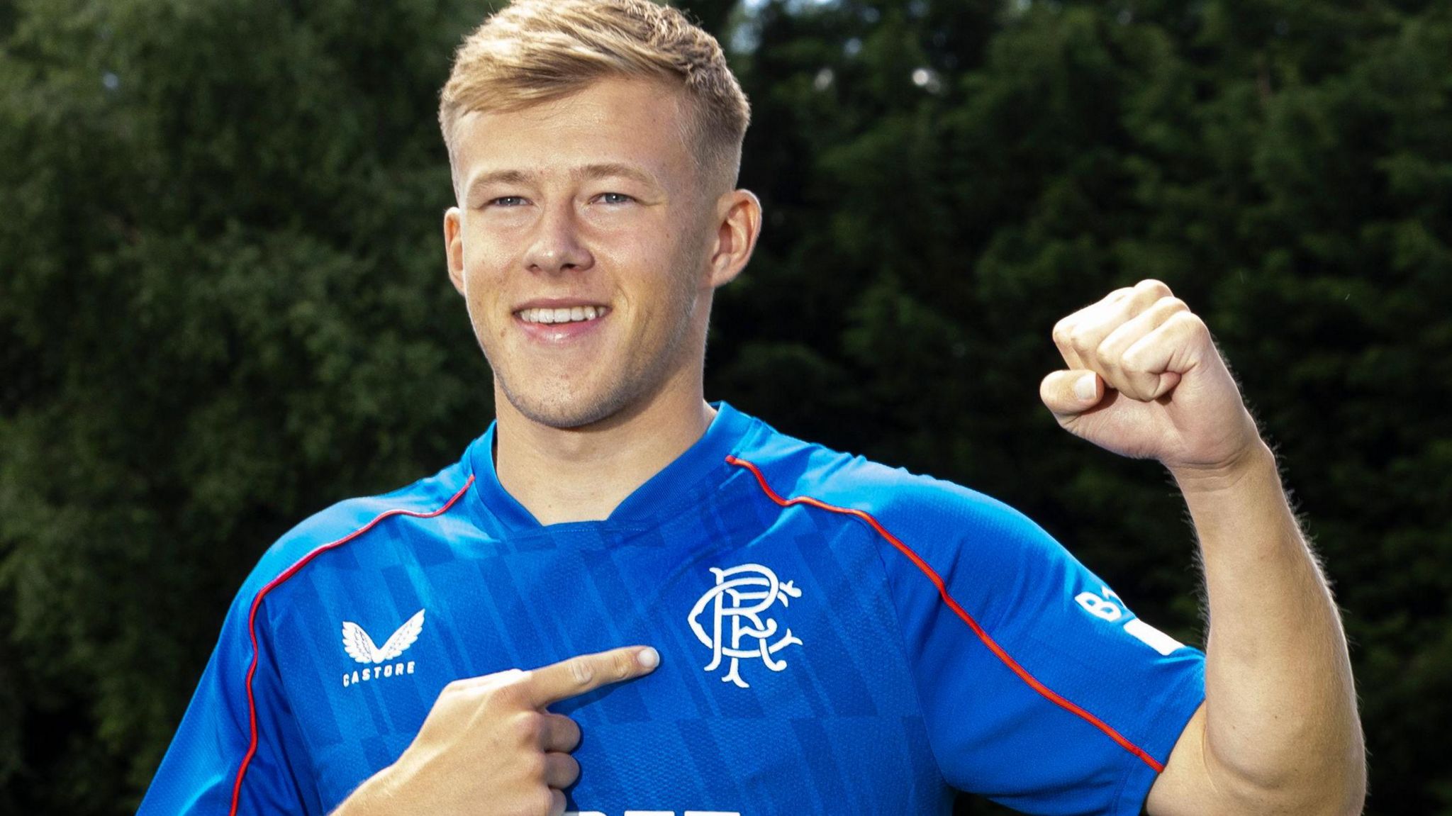 Rangers: Connor Barron thanks Aberdeen after 'right move' - BBC Sport