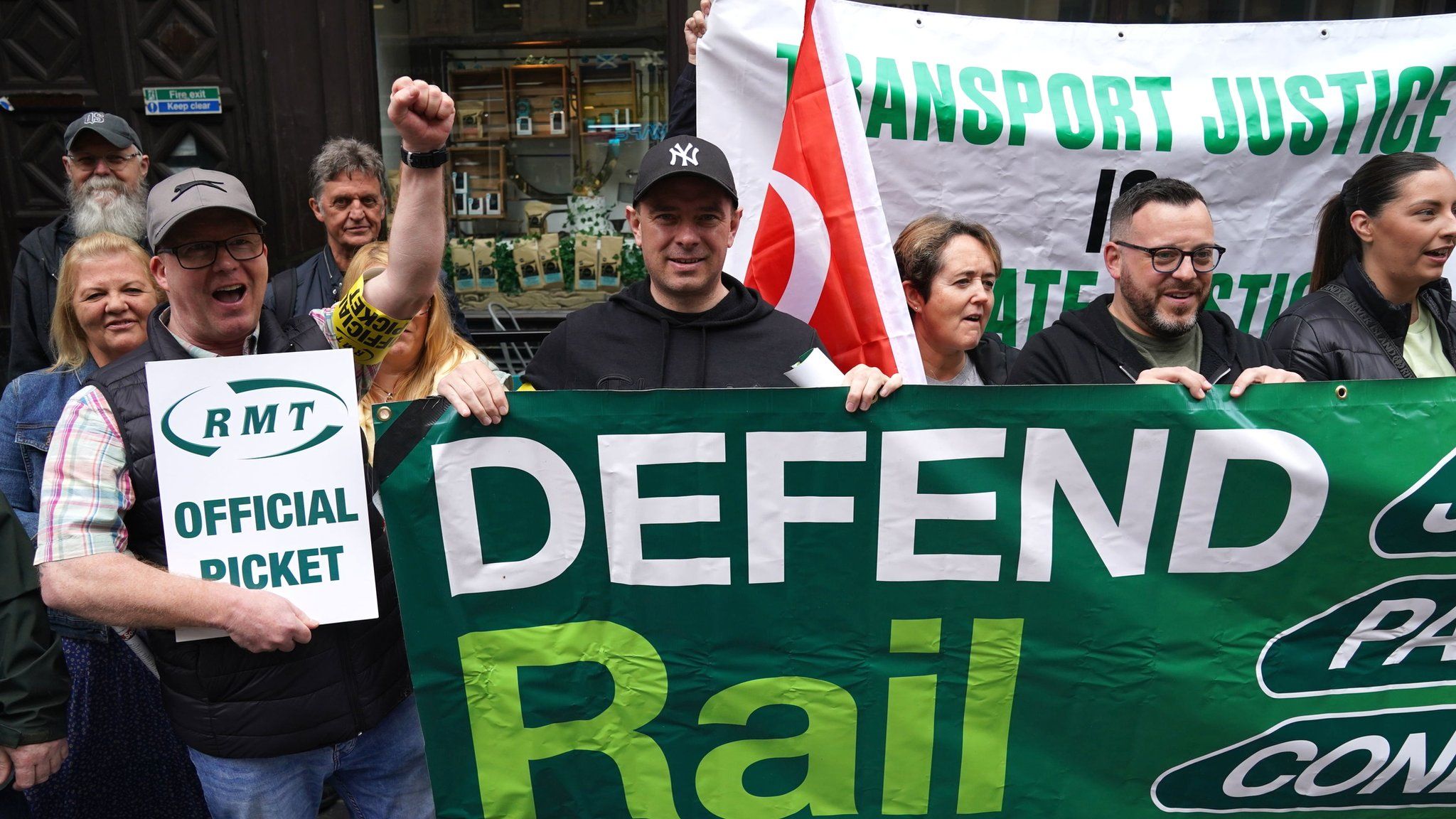 South West rail strike: Stations 'deserted' as strike impact hits - BBC ...