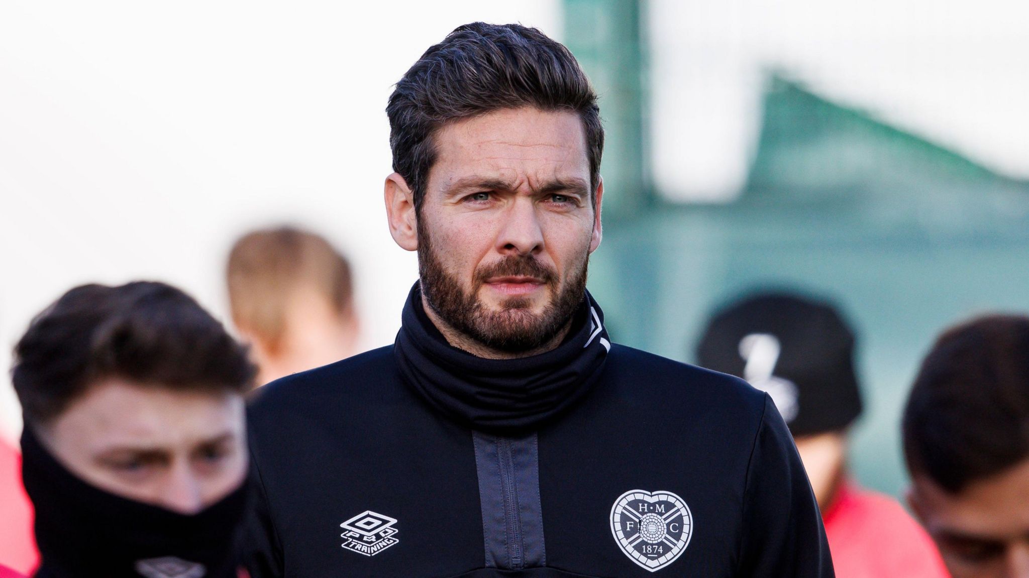 Craig Gordon extends contract at Hearts until summer of 2025 - BBC Sport