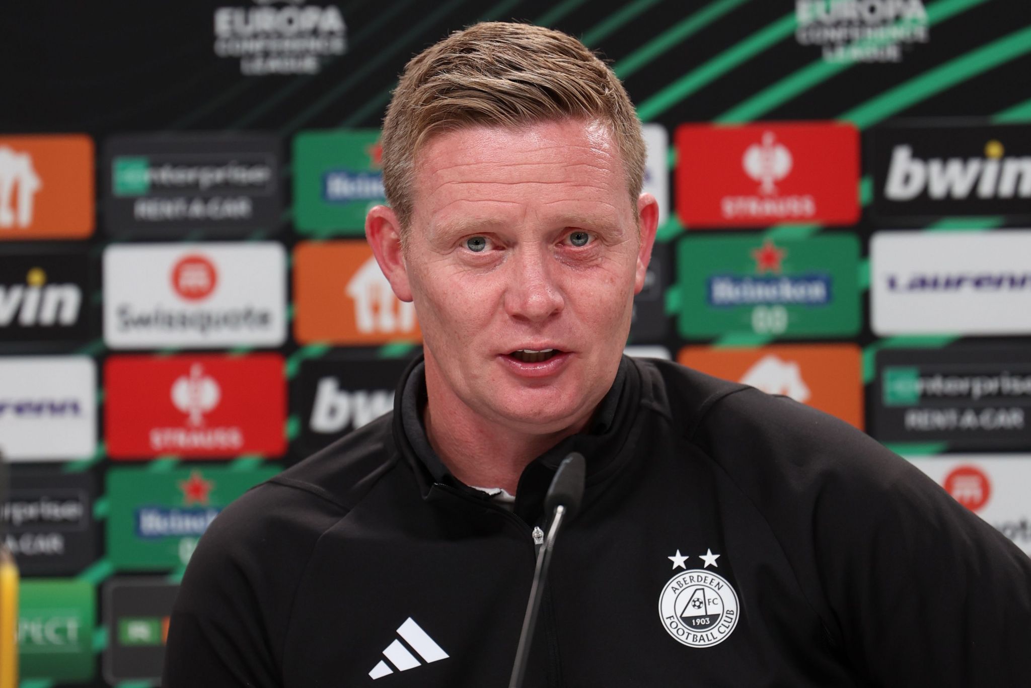 Robson on Aberdeen meeting Eintracht Frankfurt 'head on' - BBC Sport