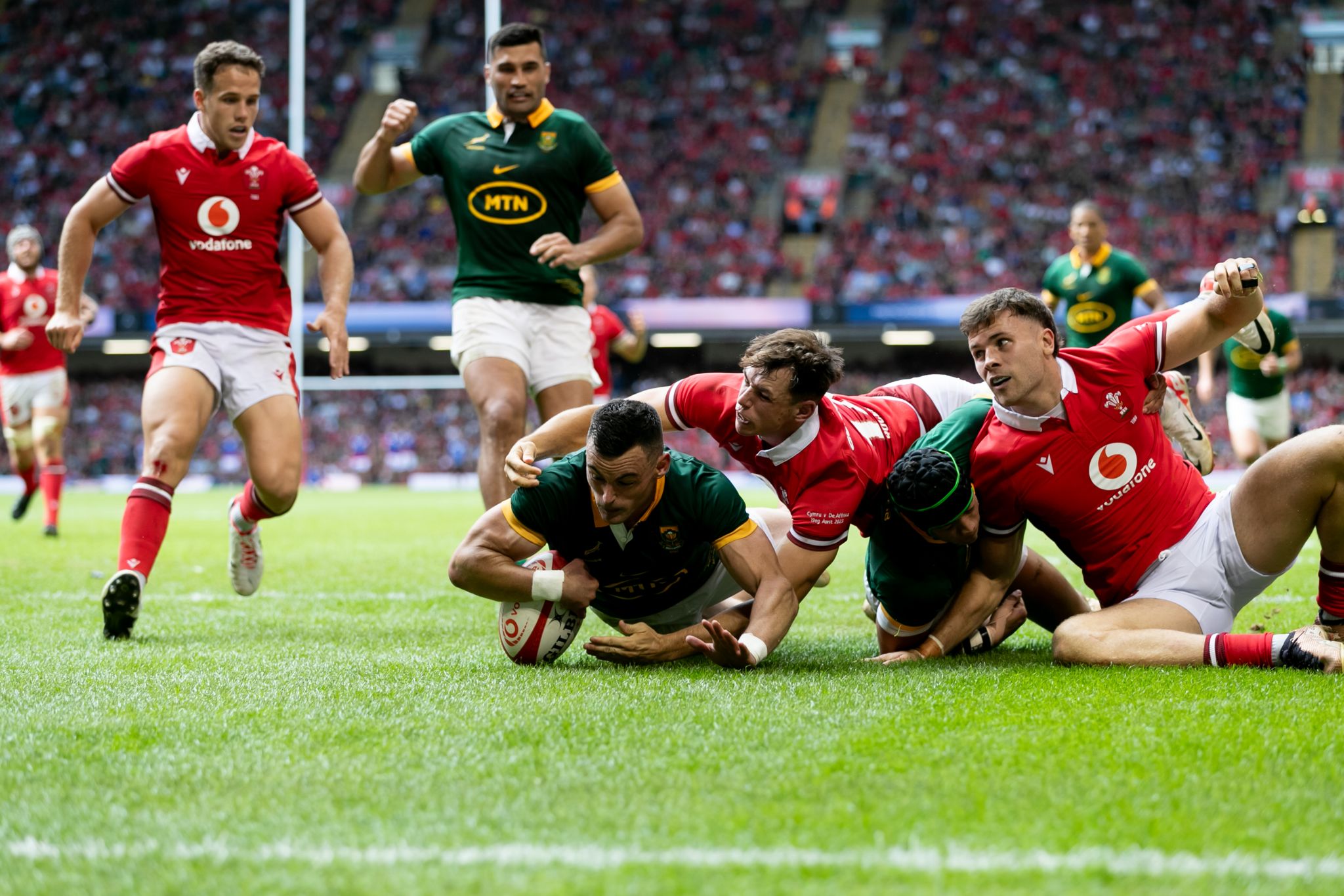 Big wins for Ireland & South Africa - BBC Sport