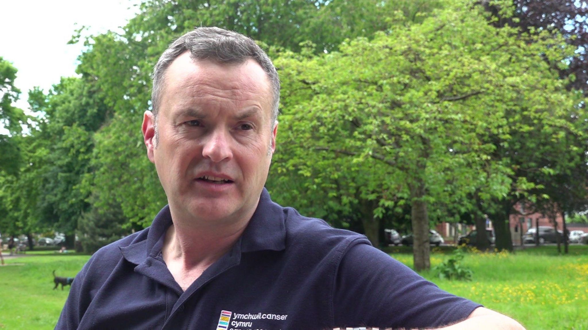 Galwad i 'flaenoriaethu' ymchwil tiwmor yr ymennydd - BBC Cymru Fyw