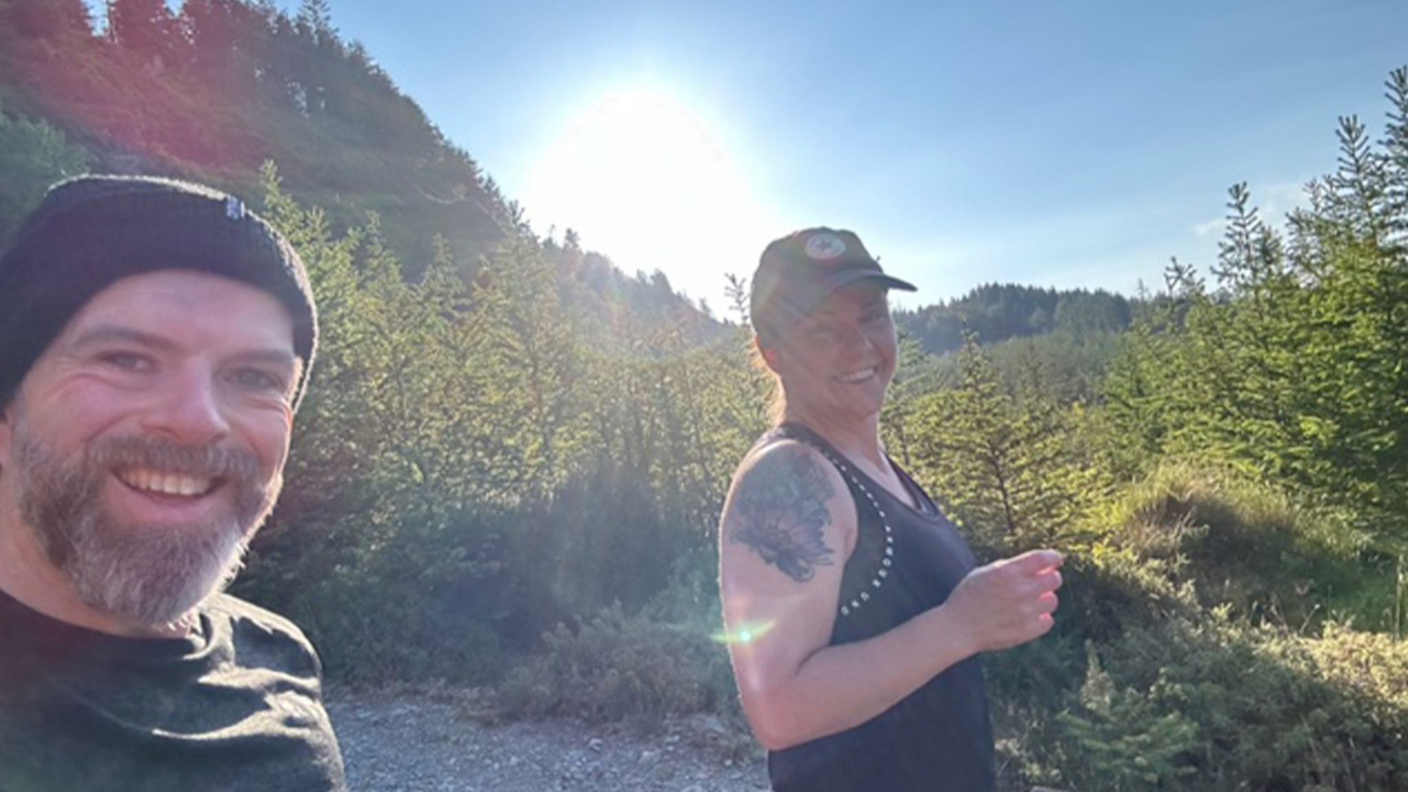 3 Llun: Lluniau pwysicaf Ed Holden - BBC Cymru Fyw