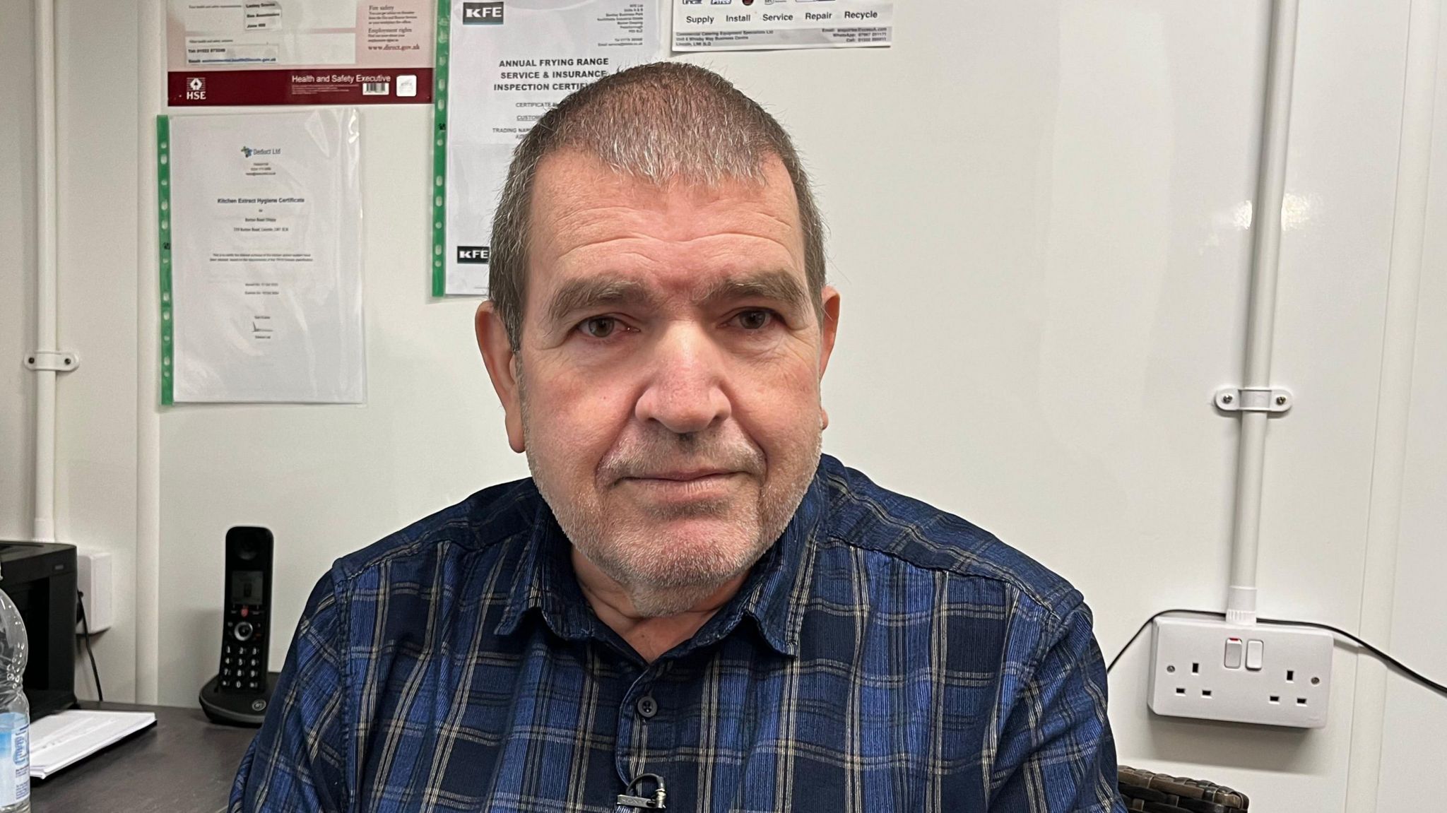 Lincoln chip shop owner worried by business clone scam - BBC News