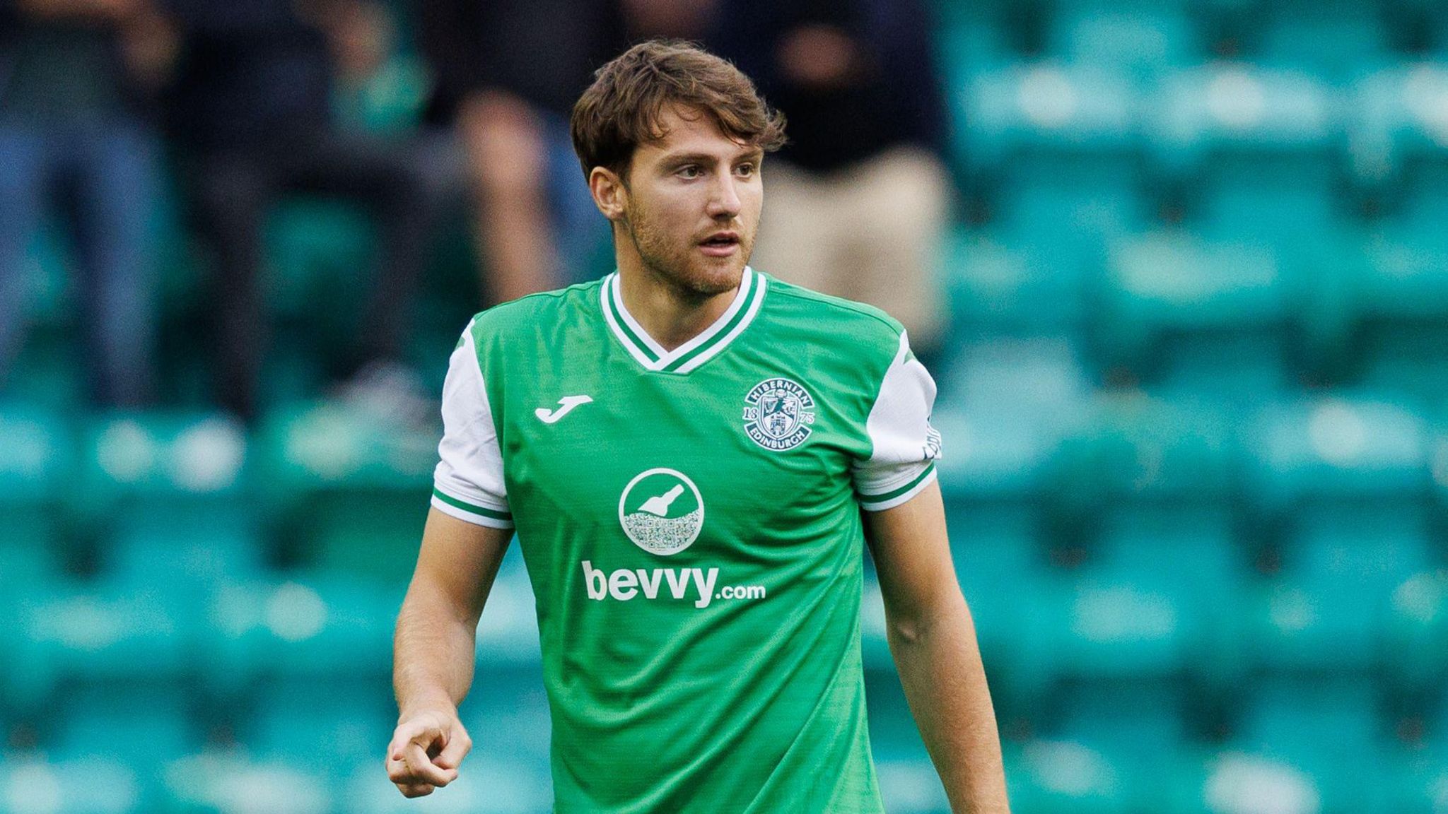 Harbottle joins Colchester on loan - BBC Sport