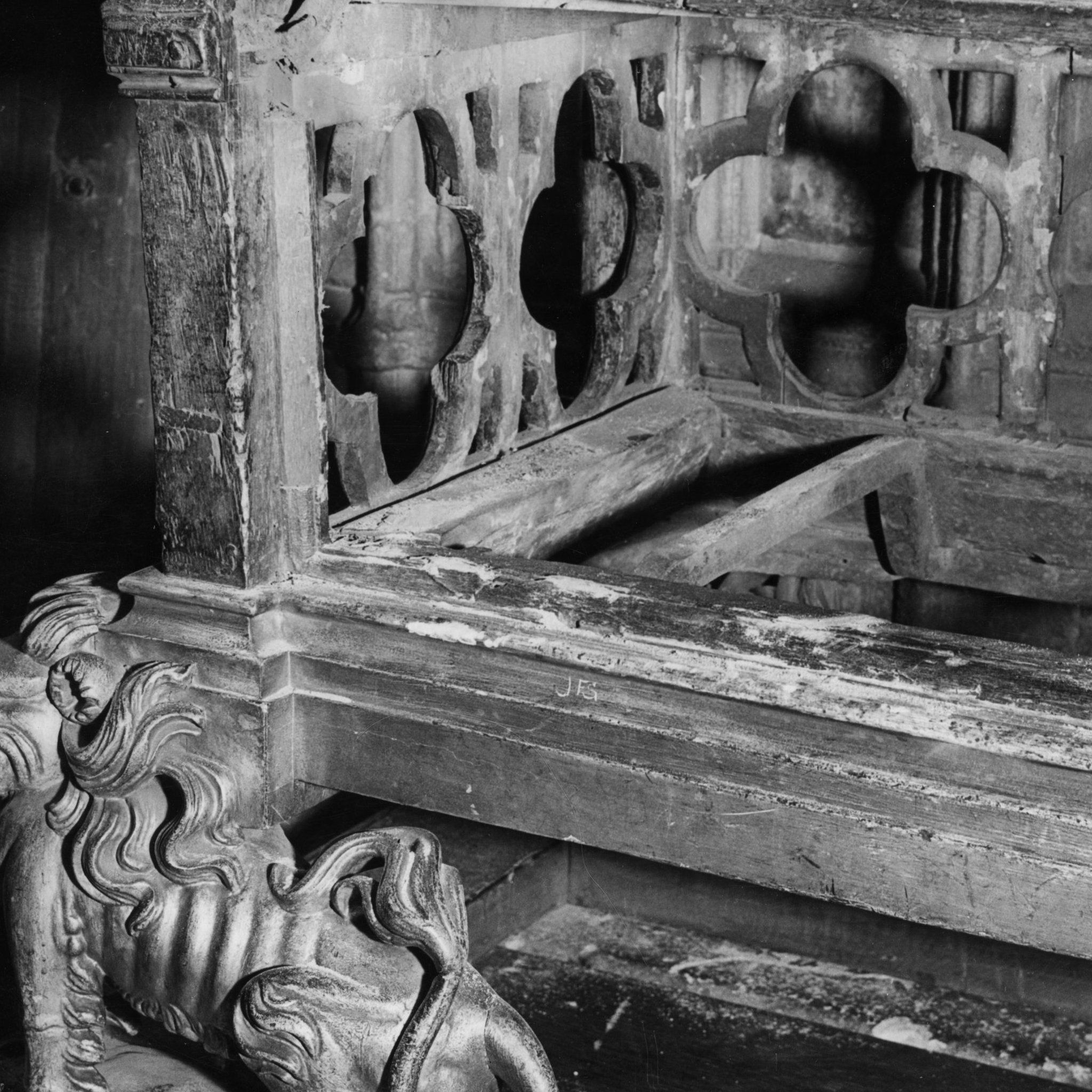 Slighe na cloiche-crùnaidh - Naidheachdan a' BhBC