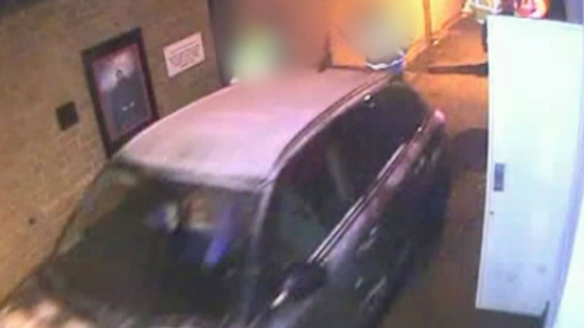 Gravesend nightclub attacker given 28-year sentence - BBC News